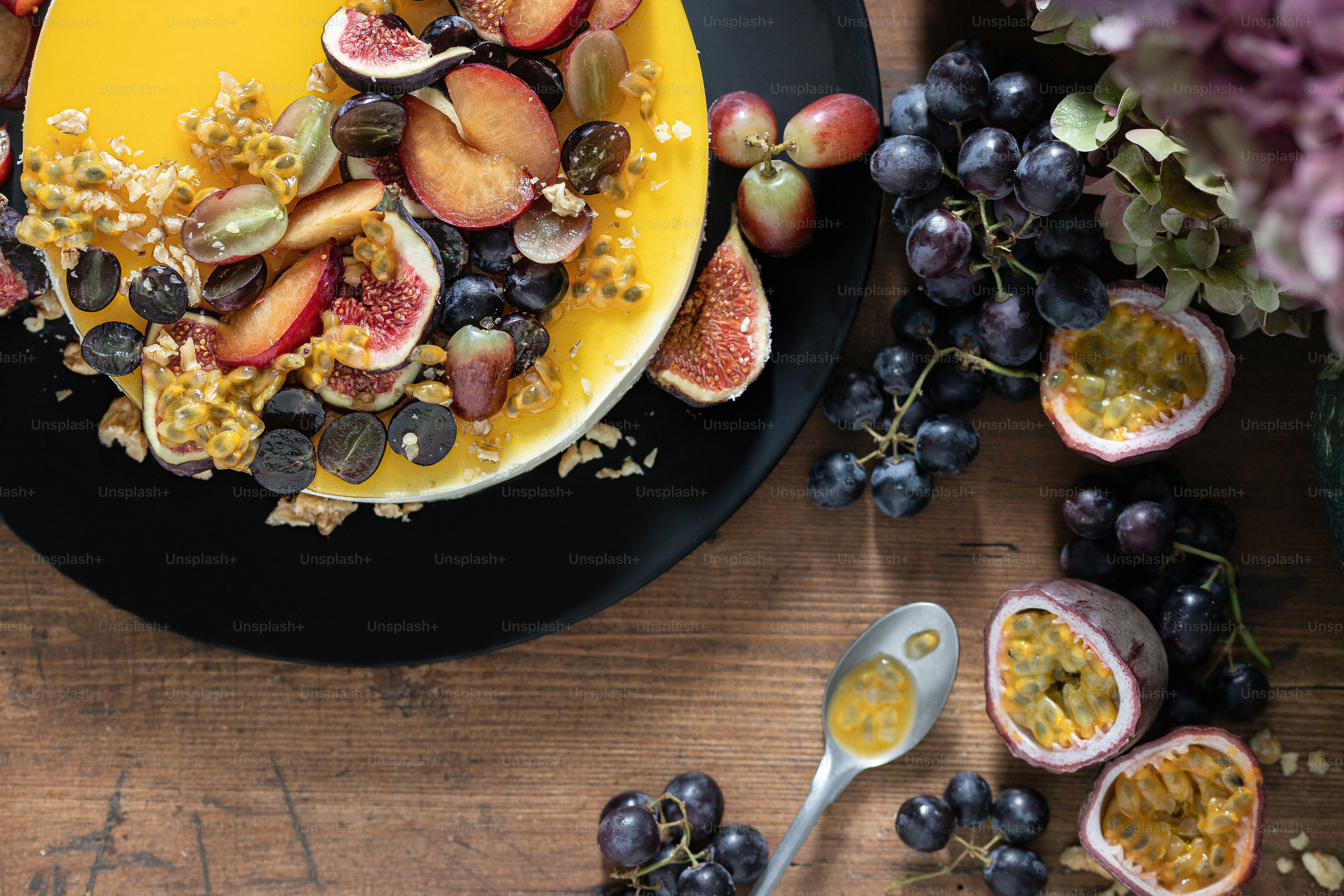 Round mango graham on plate photo – Free Dessert Image on Unsplash