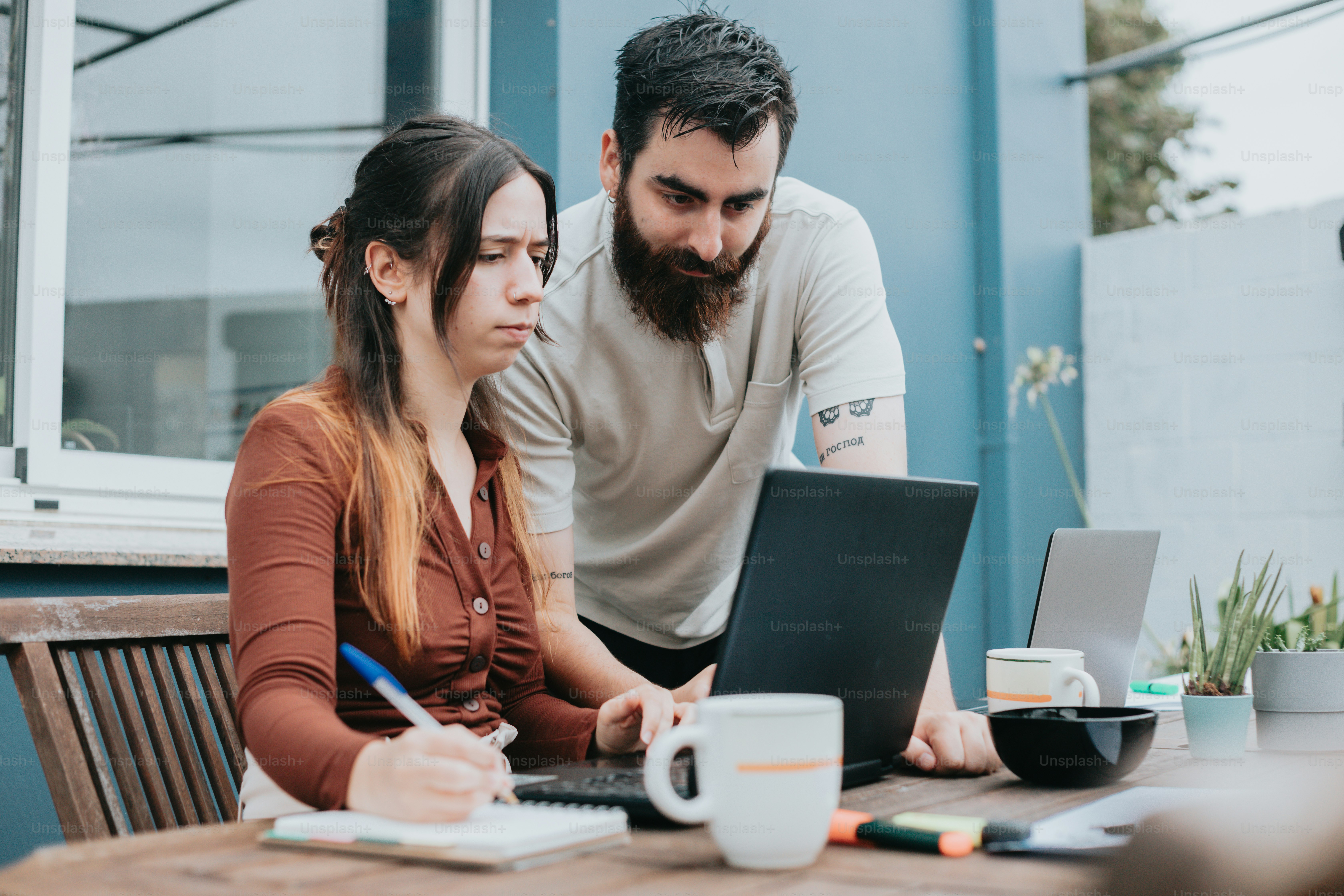 "Teamwork" word on business working table. Business teamwork concept ...