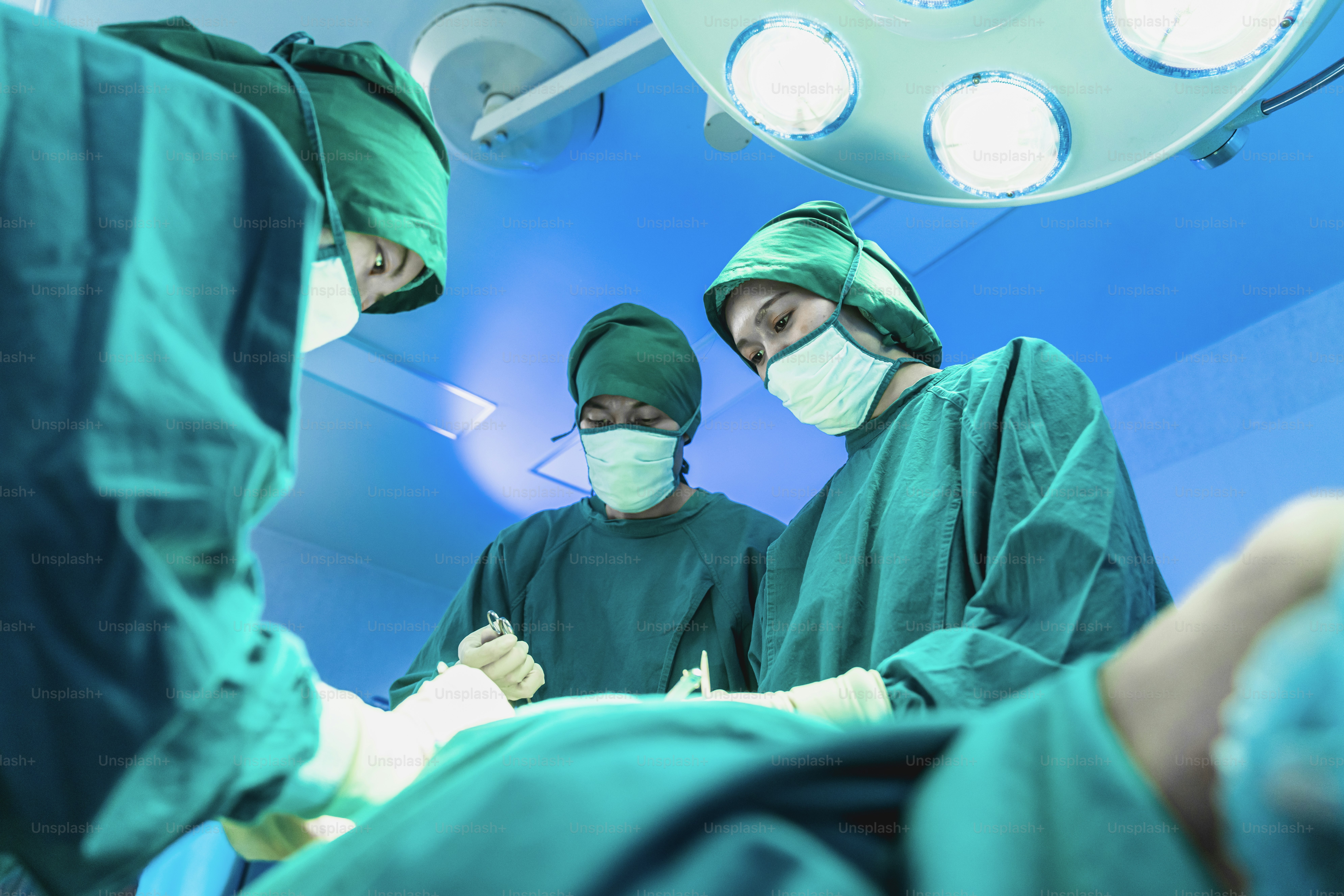 Operating Room Pictures | Download Free Images on Unsplash