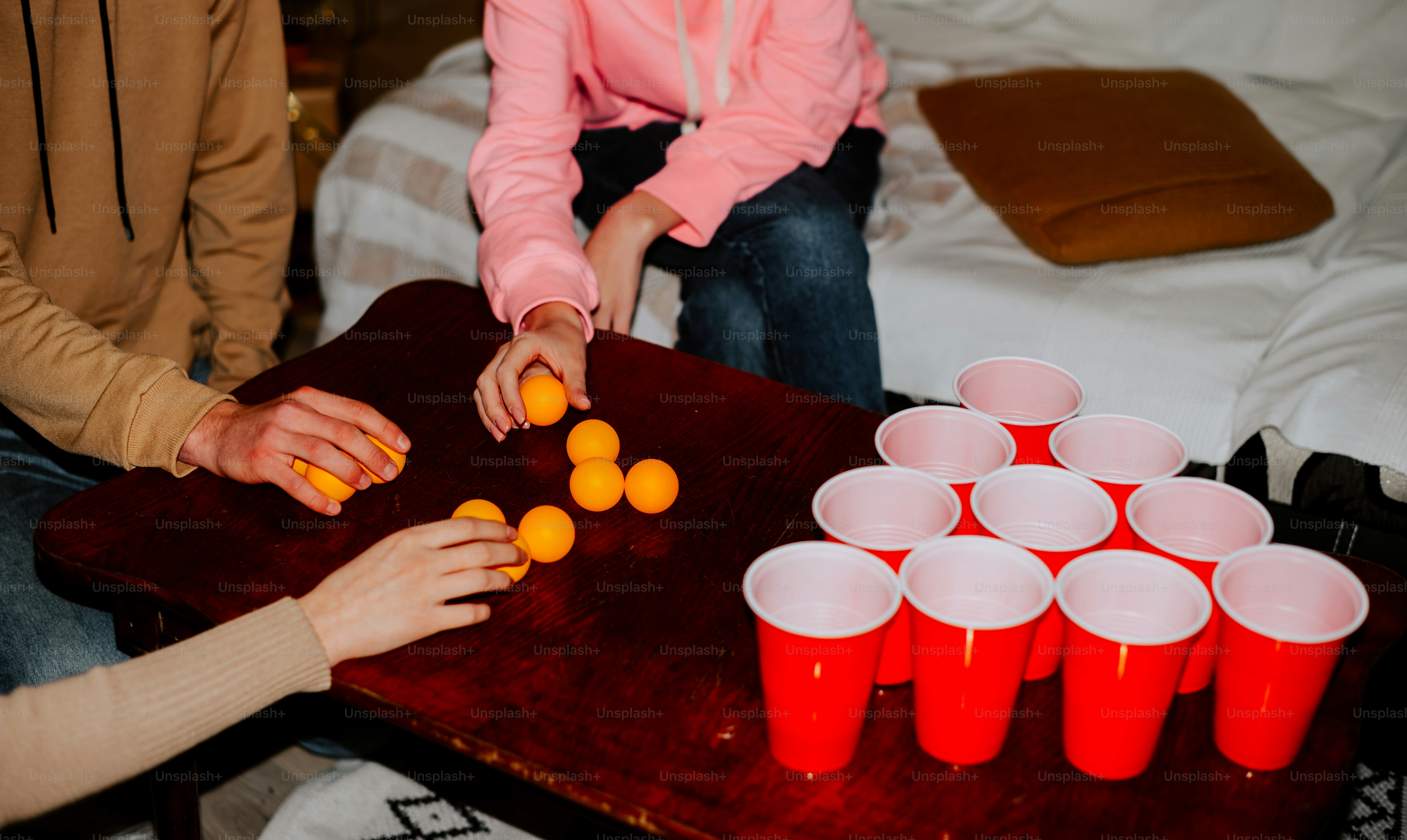 Beer Pong Photos | Télécharger des images gratuites sur Unsplash