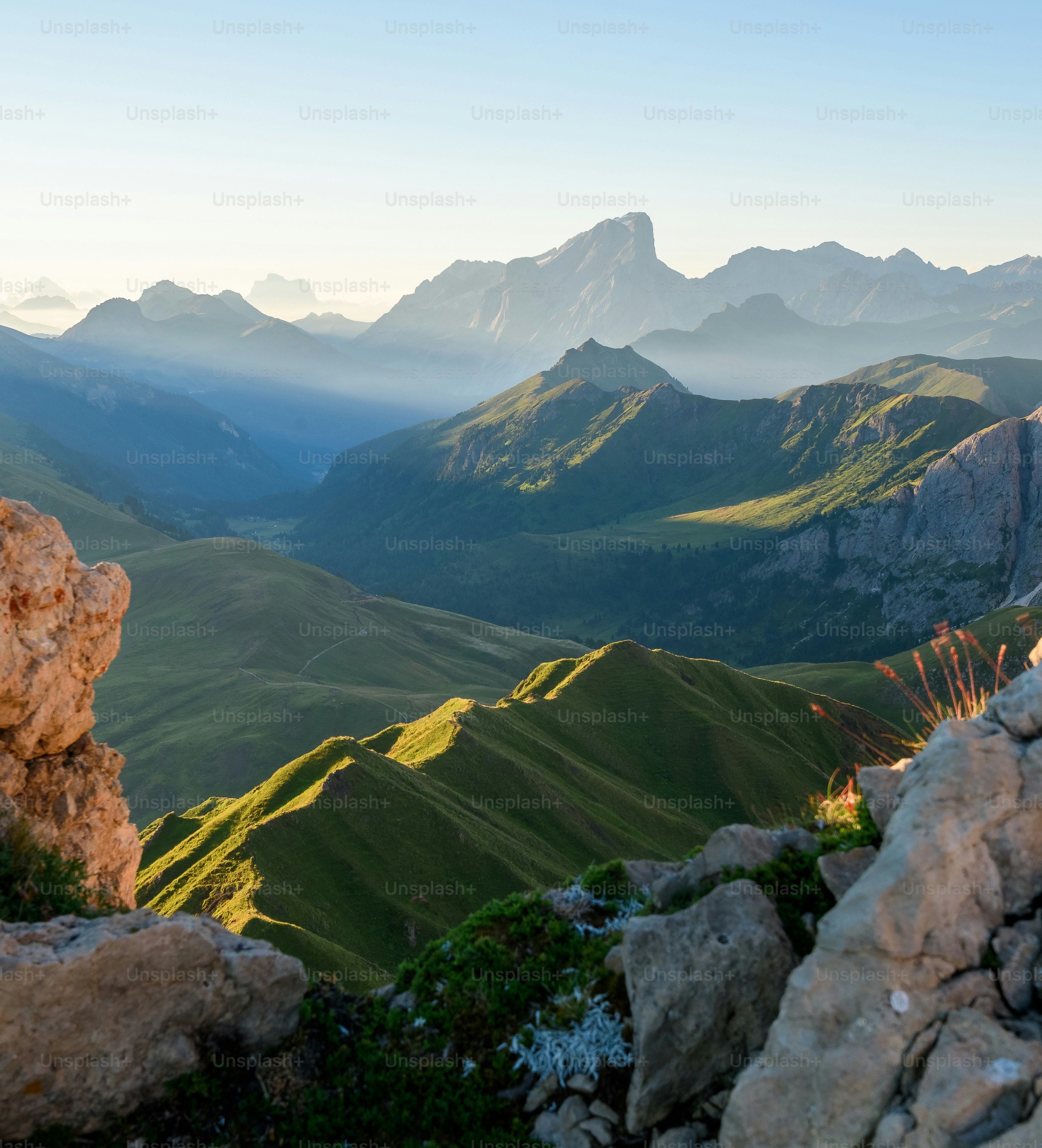 A view of a mountain range from a high point of view photo – Outdoor ...