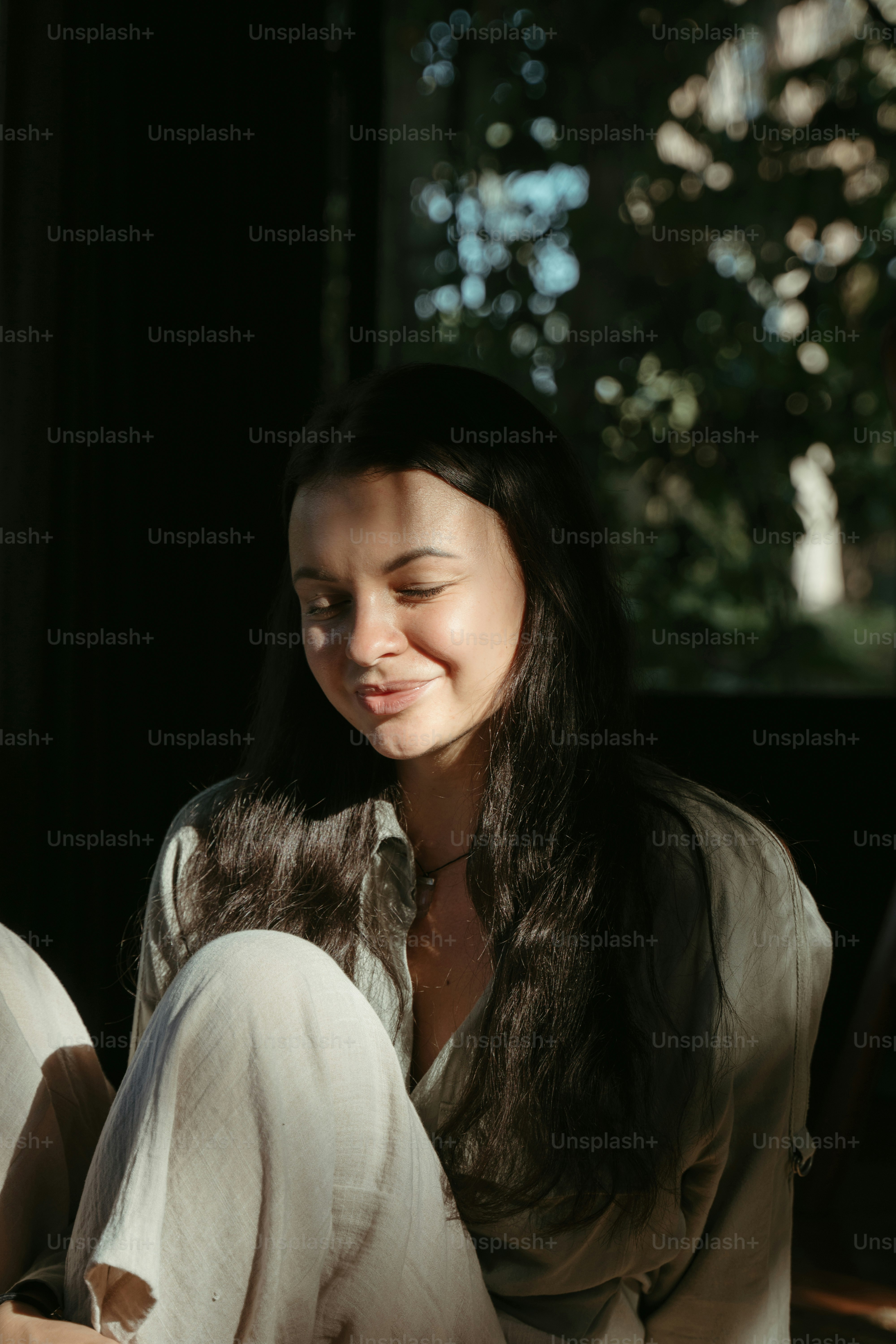 750+ Woman Profile Pictures | Download Free Images on Unsplash