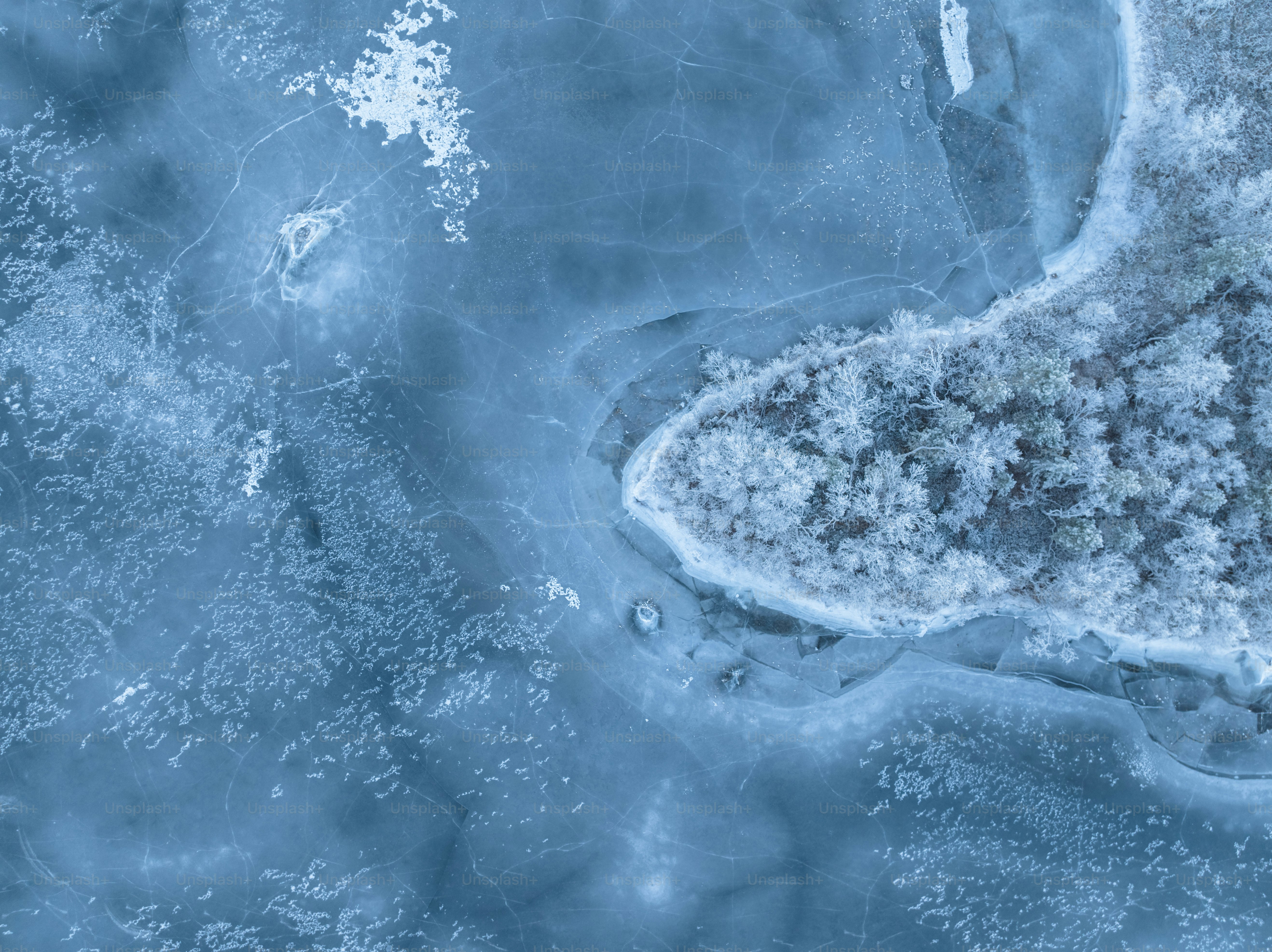 An aerial view of ice and water photo – Backgrounds Image on Unsplash