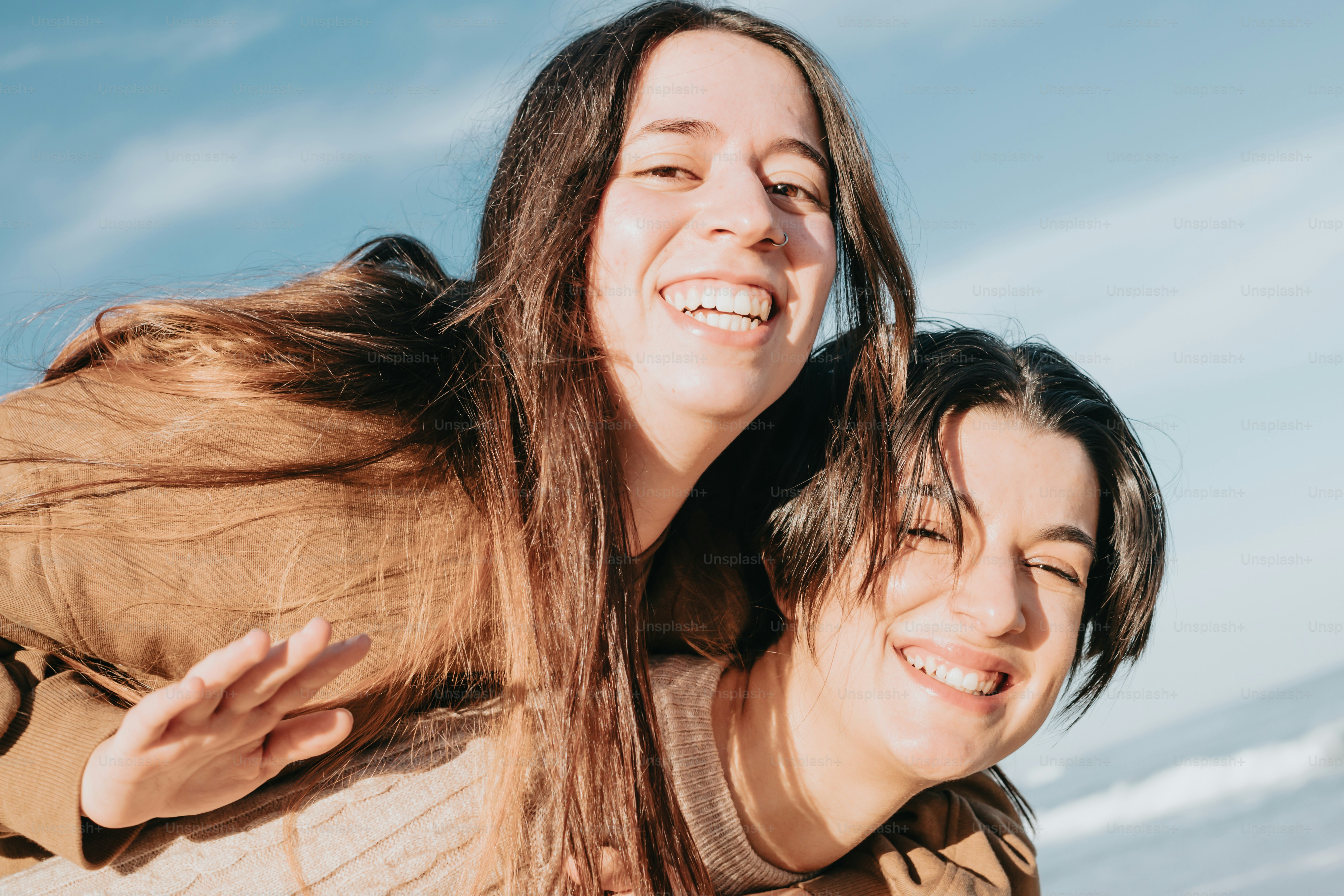 27+ Laughing Pictures | Download Free Images on Unsplash