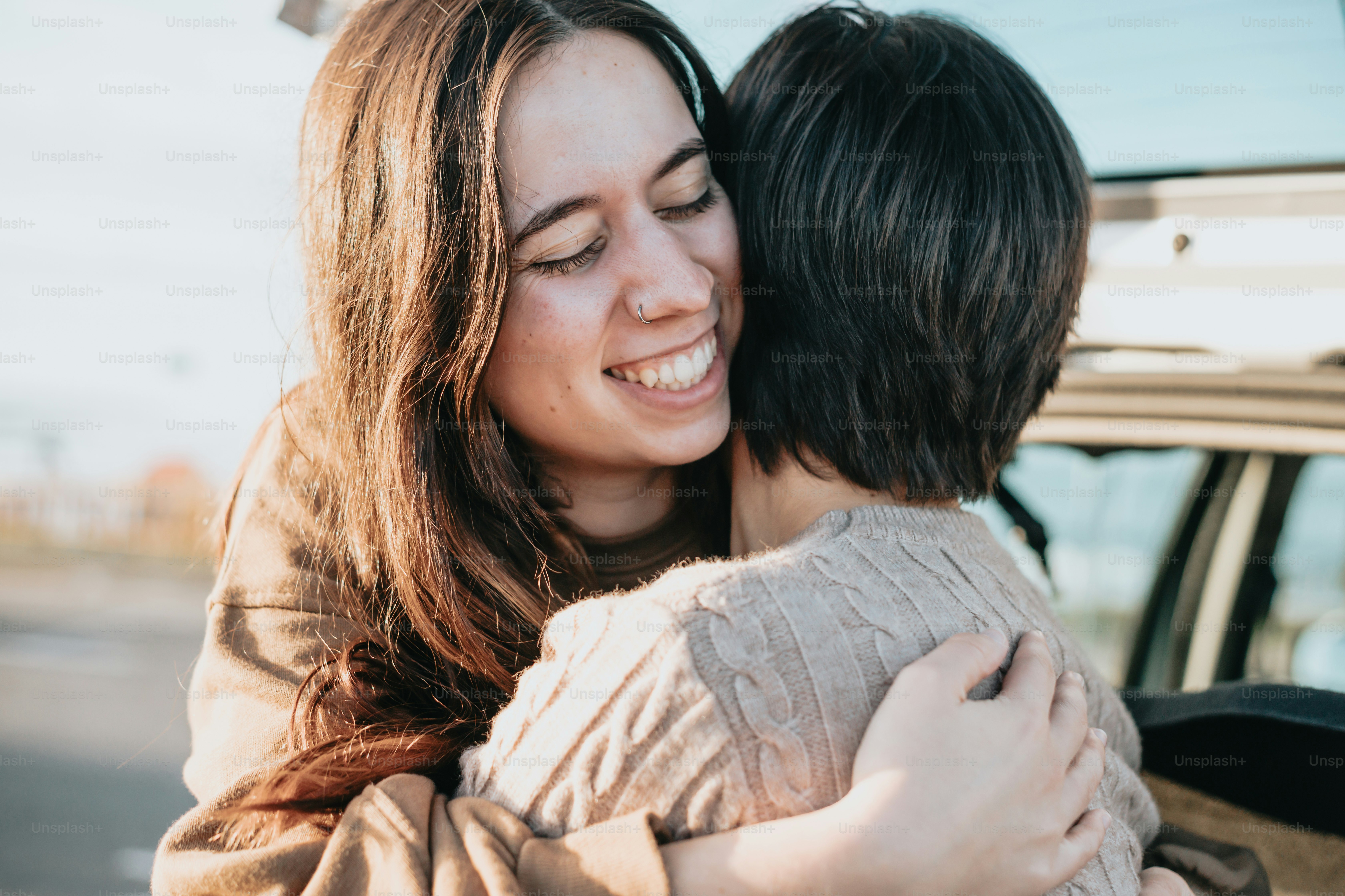 750+ Hugging Pictures | Download Free Images on Unsplash