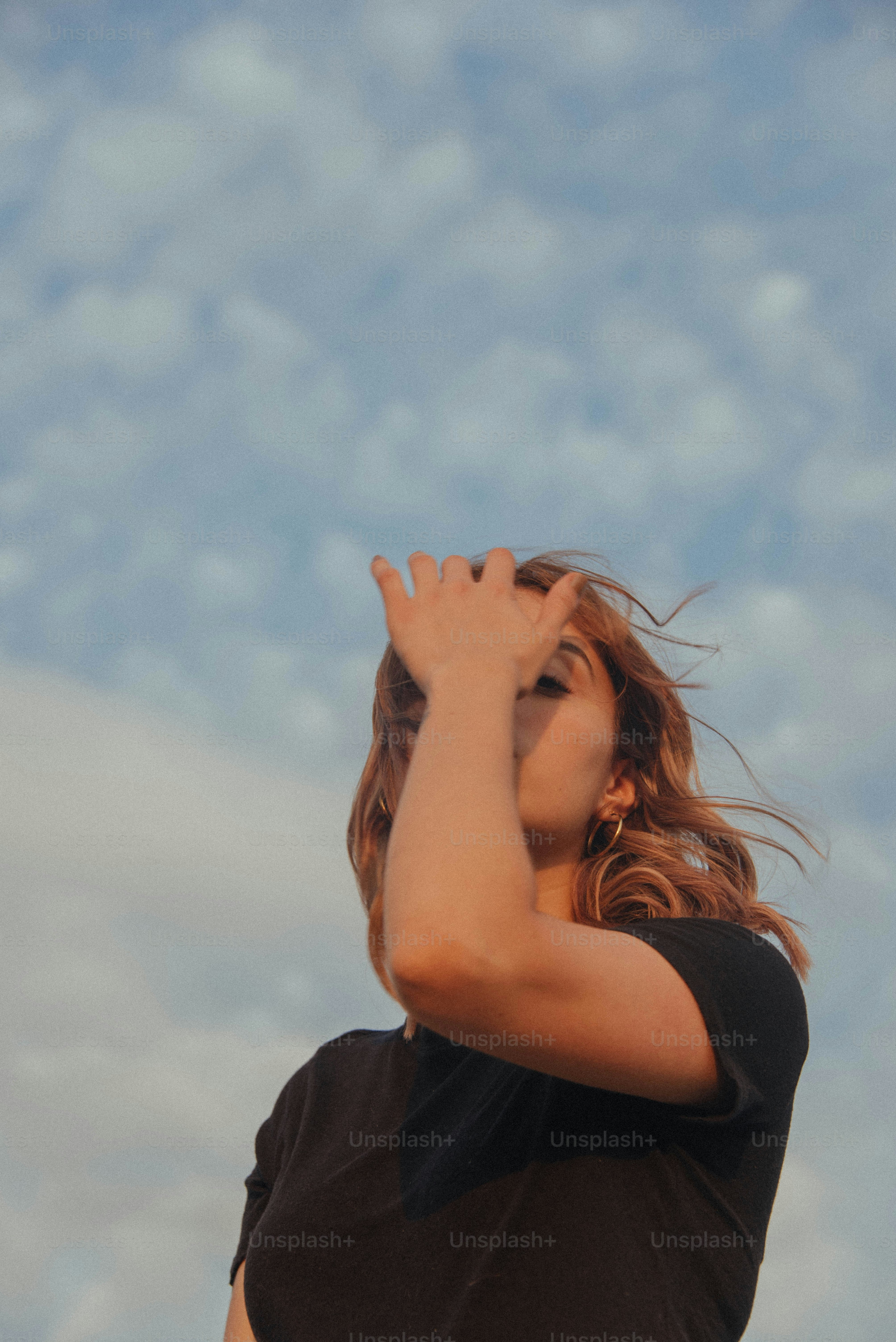 A person with the hand on the face photo – Style Image on Unsplash