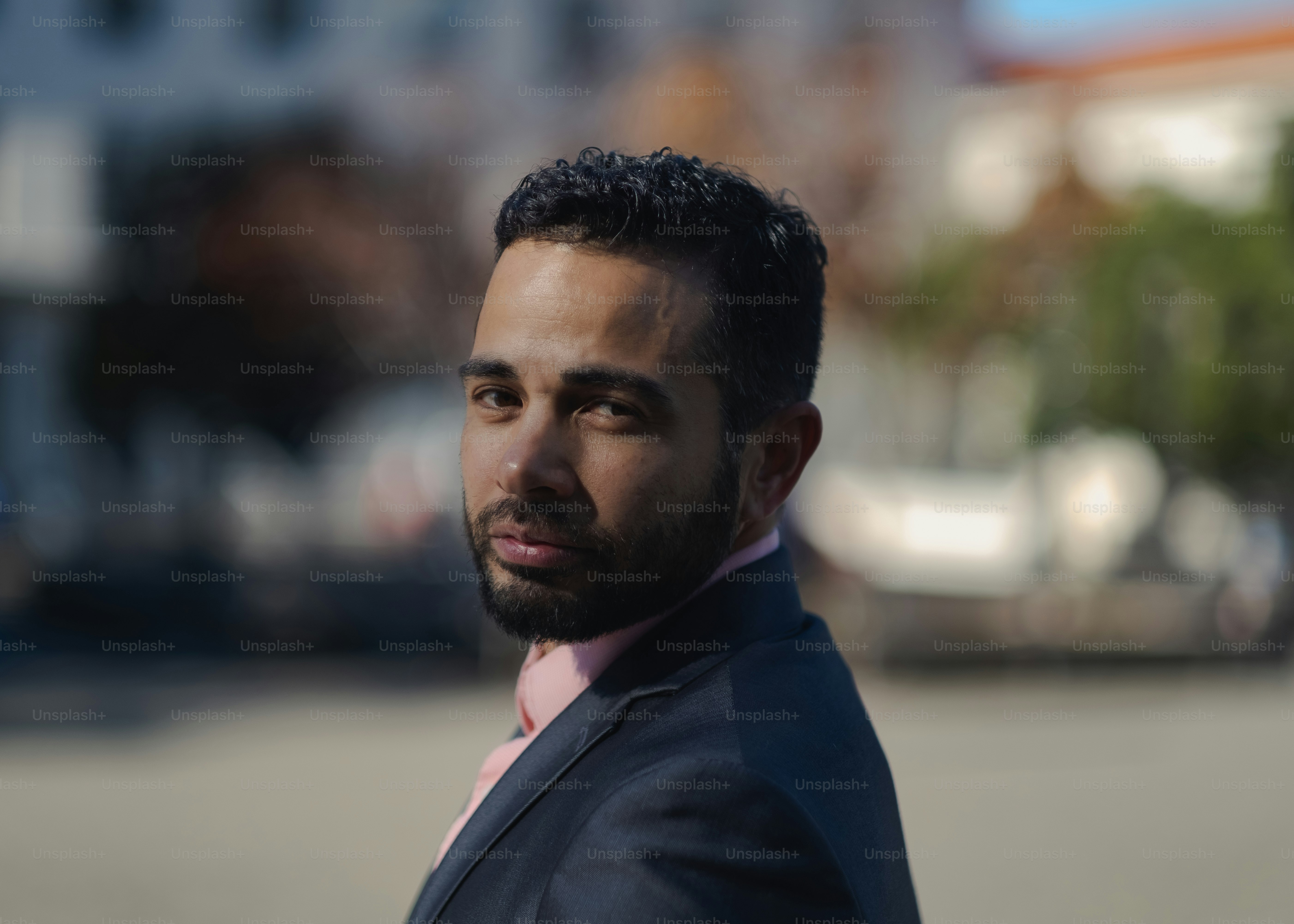 Man In A Suit Pictures | Download Free Images on Unsplash