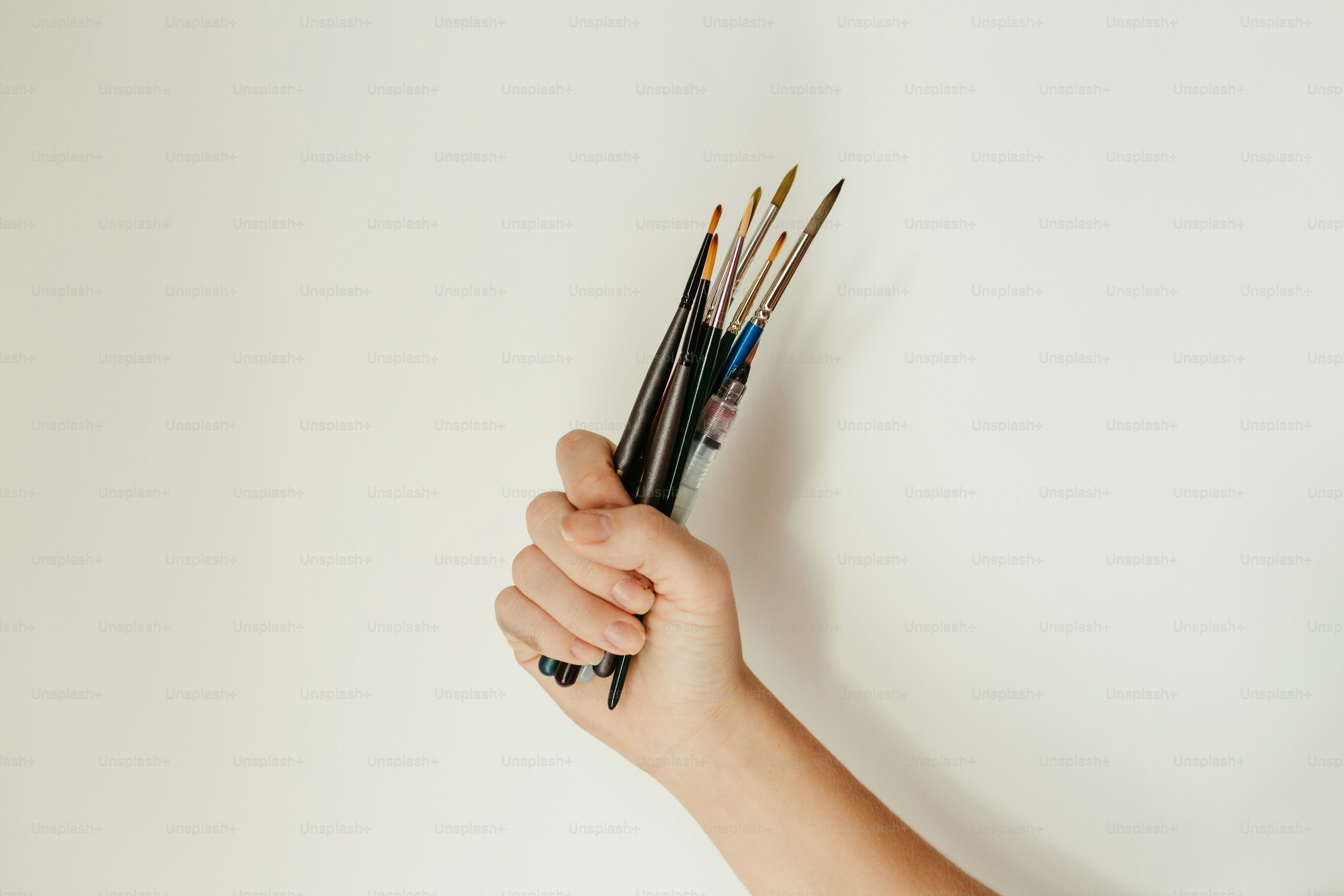 Hand Holding Pen Pictures | Download Free Images on Unsplash