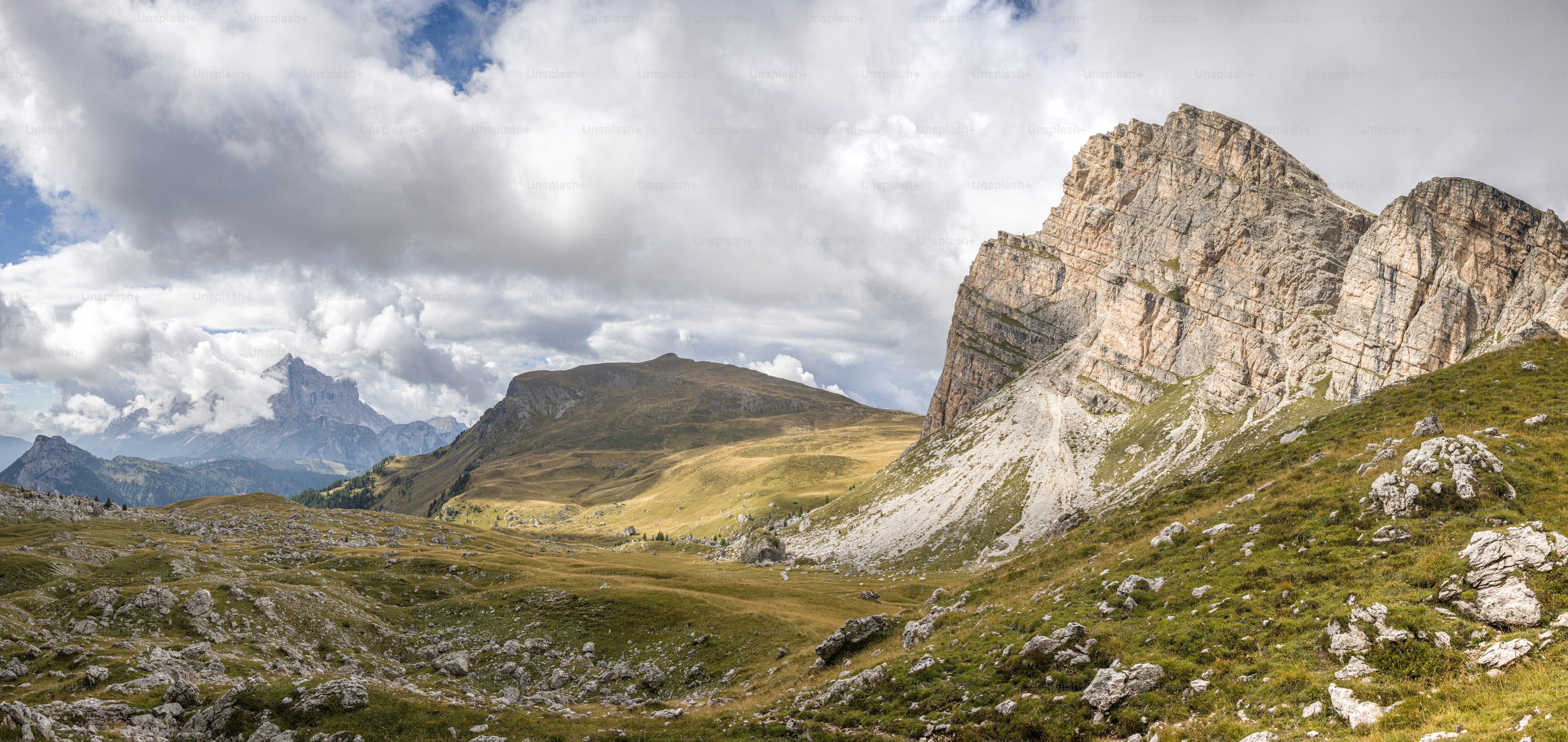 Terrain Pictures | Download Free Images on Unsplash