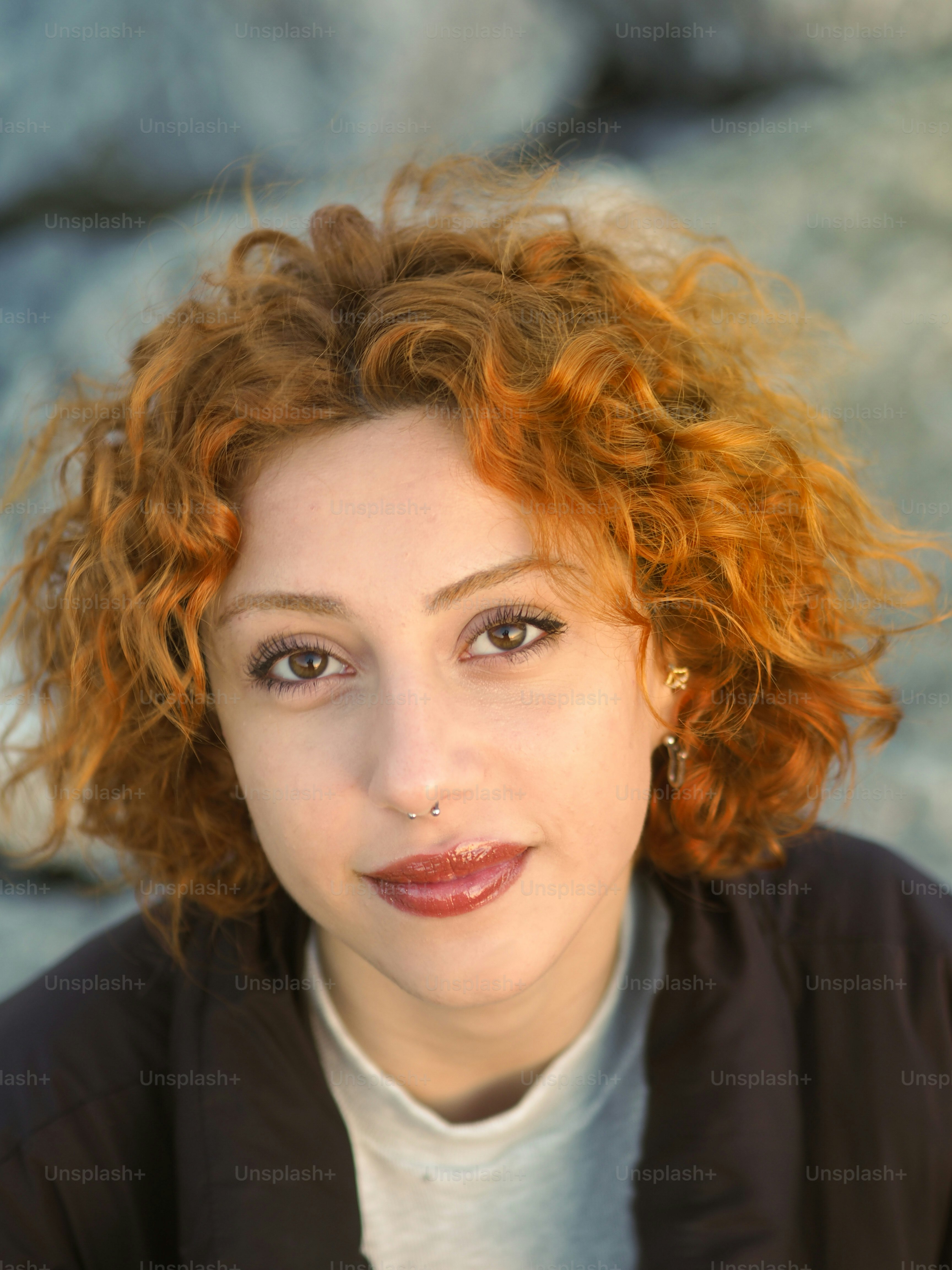 Une personne aux cheveux roux photo – Femelle Photo sur Unsplash