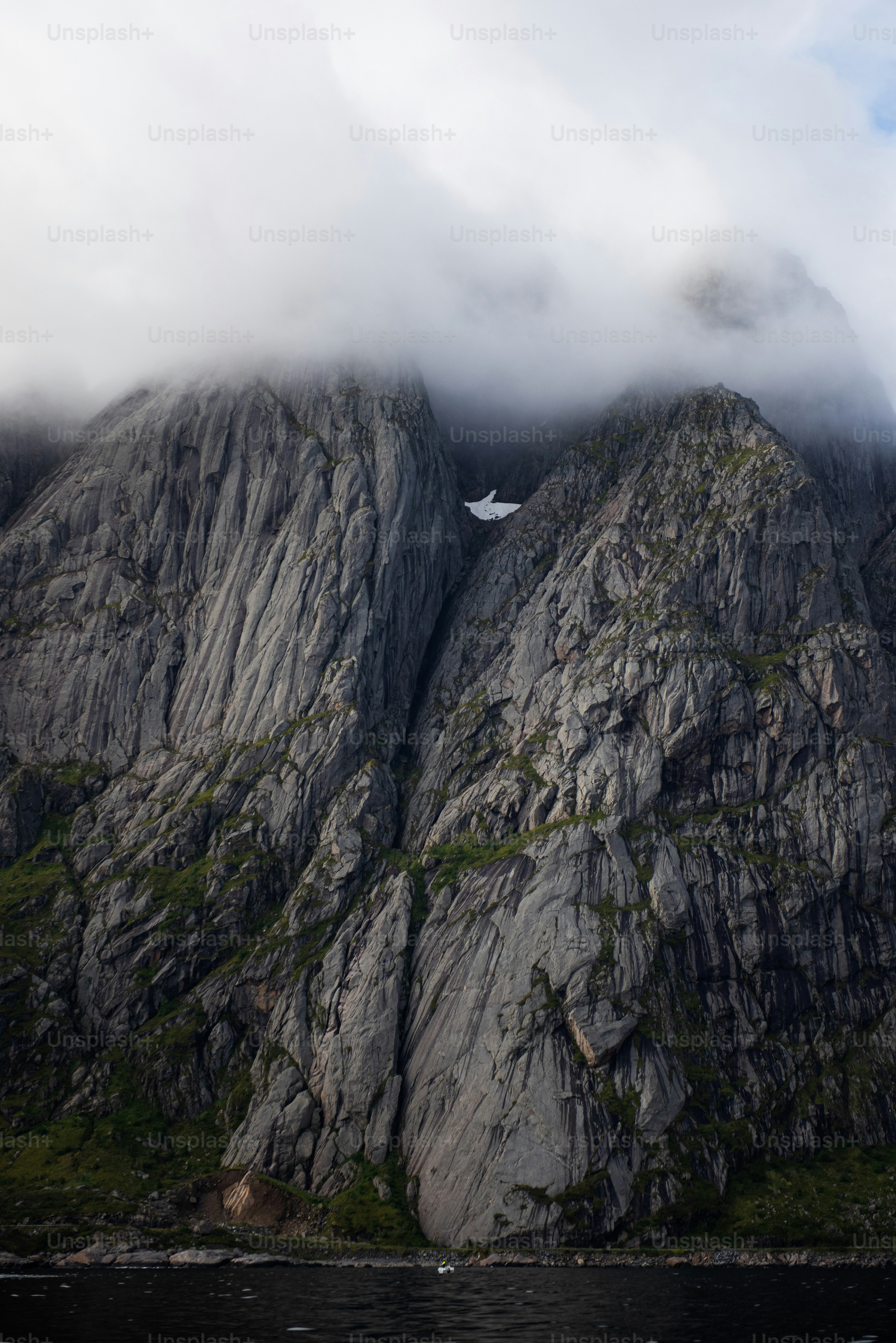 Rocky Cliff Pictures | Download Free Images on Unsplash