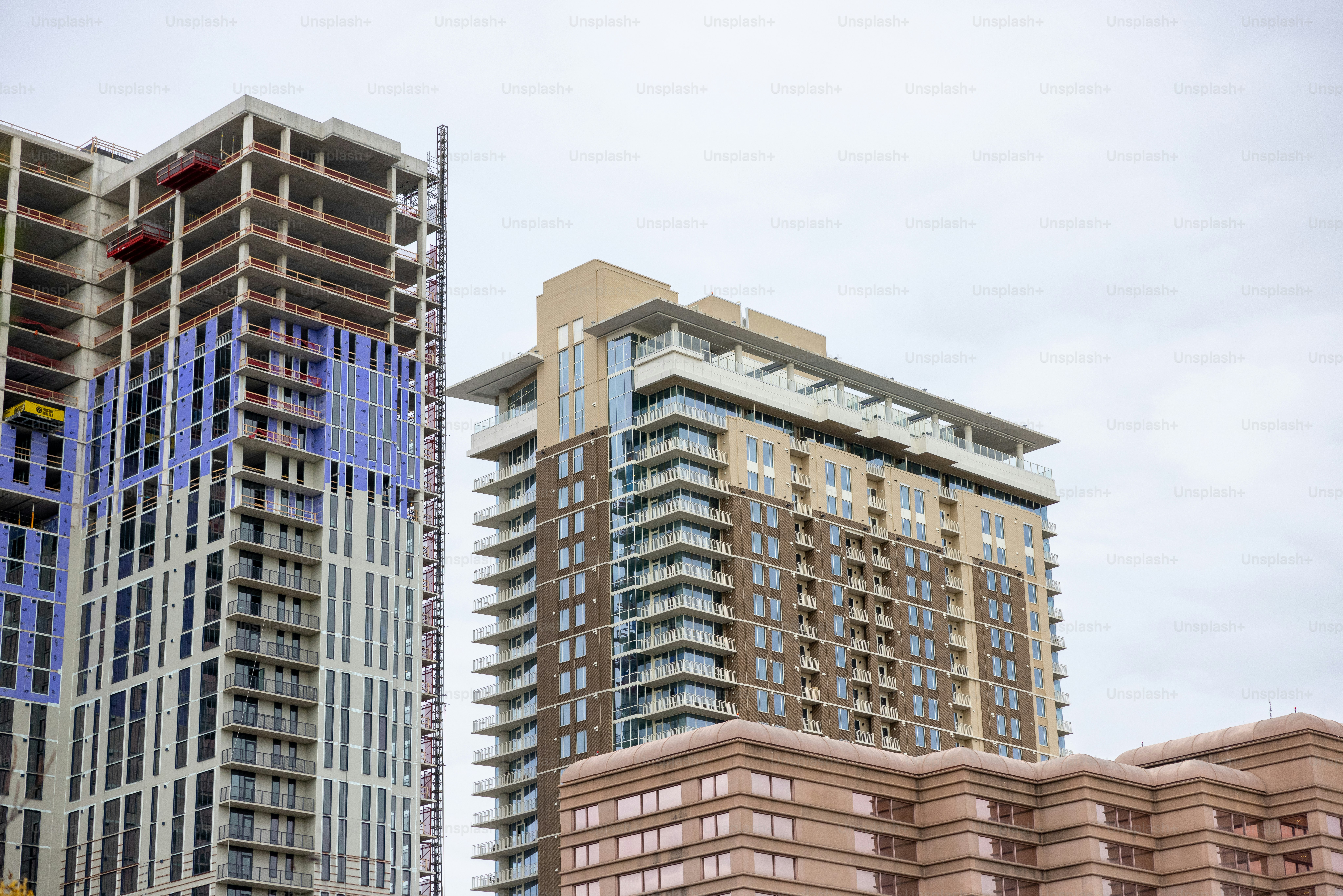 A few tall buildings photo – Austin Image on Unsplash