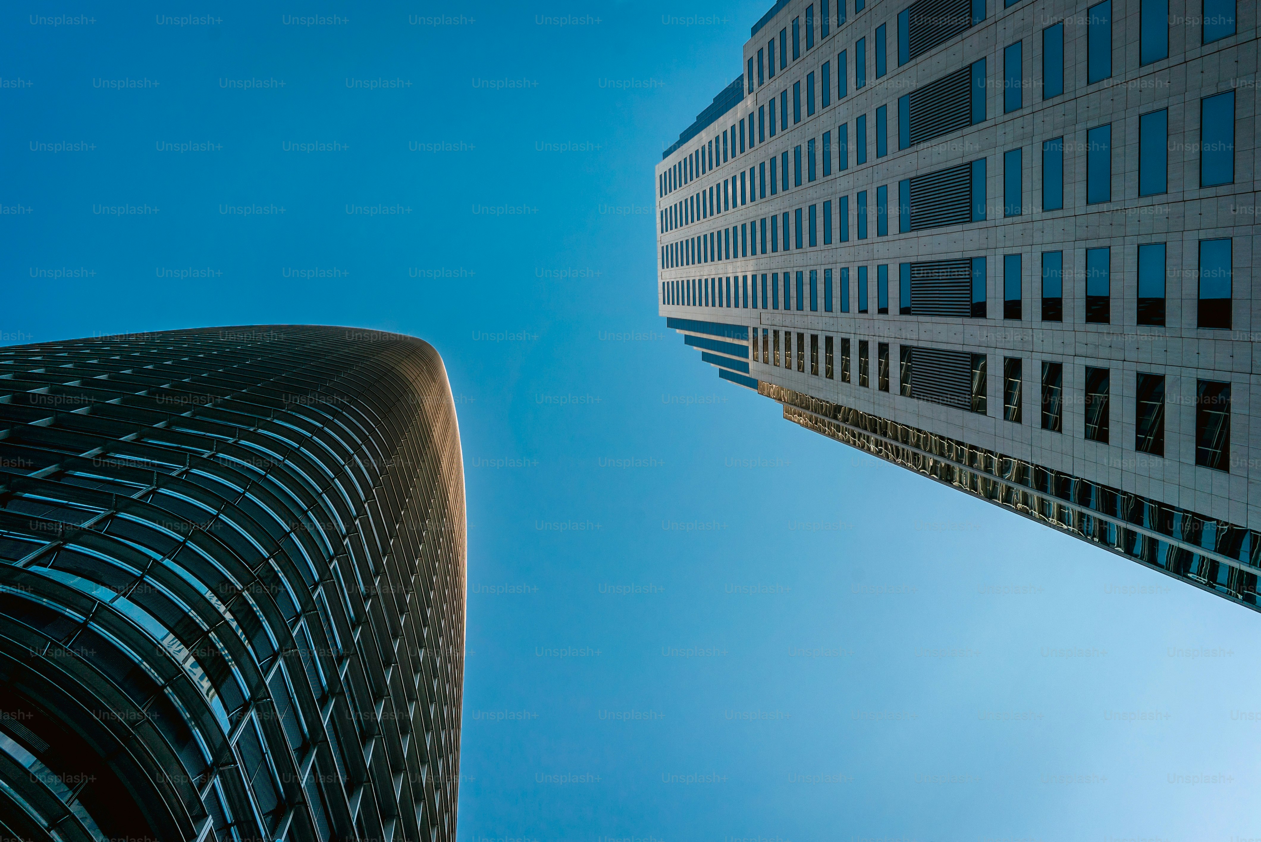 A few tall buildings photo – Architecture Image on Unsplash