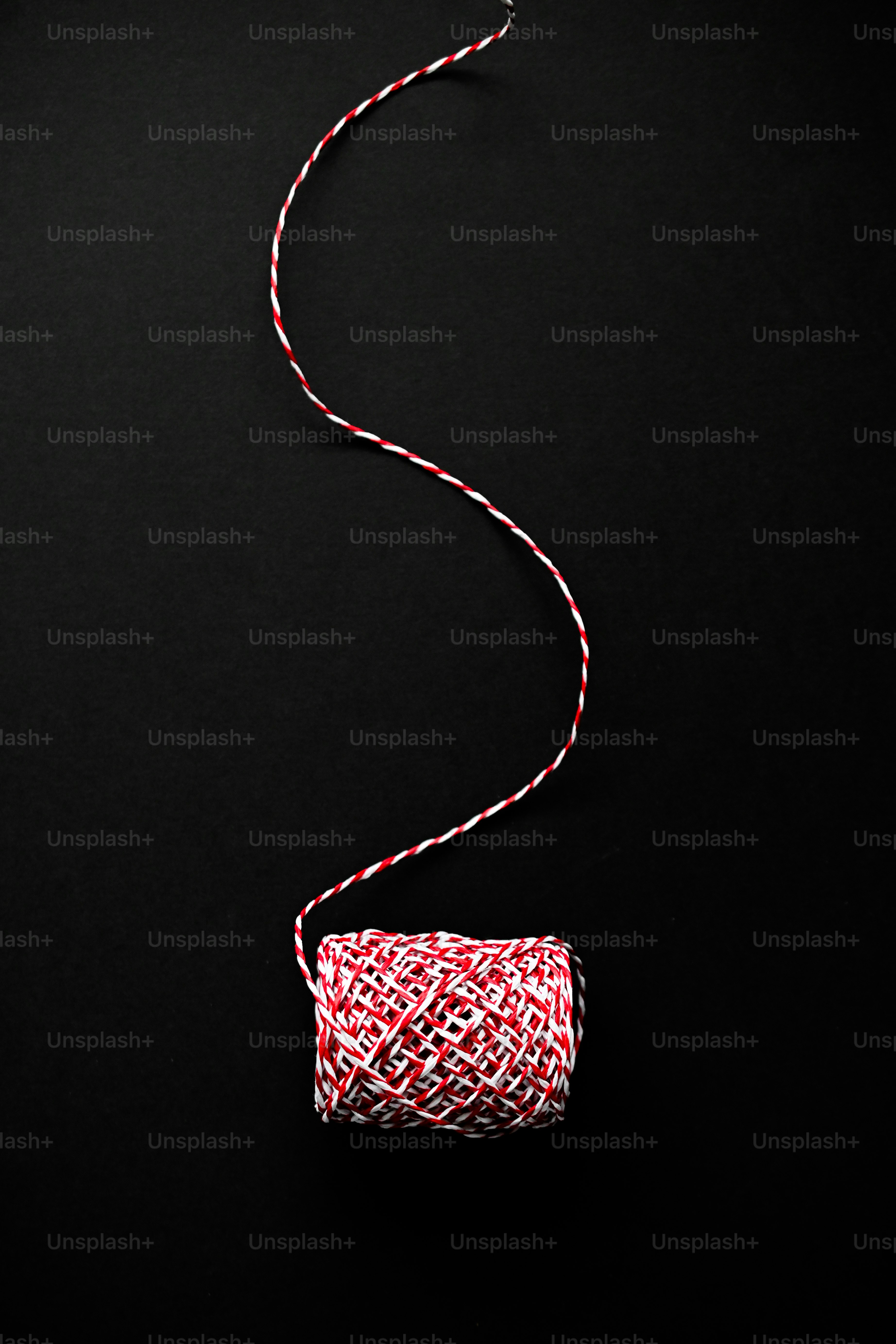 Red Thread Pictures | Download Free Images on Unsplash