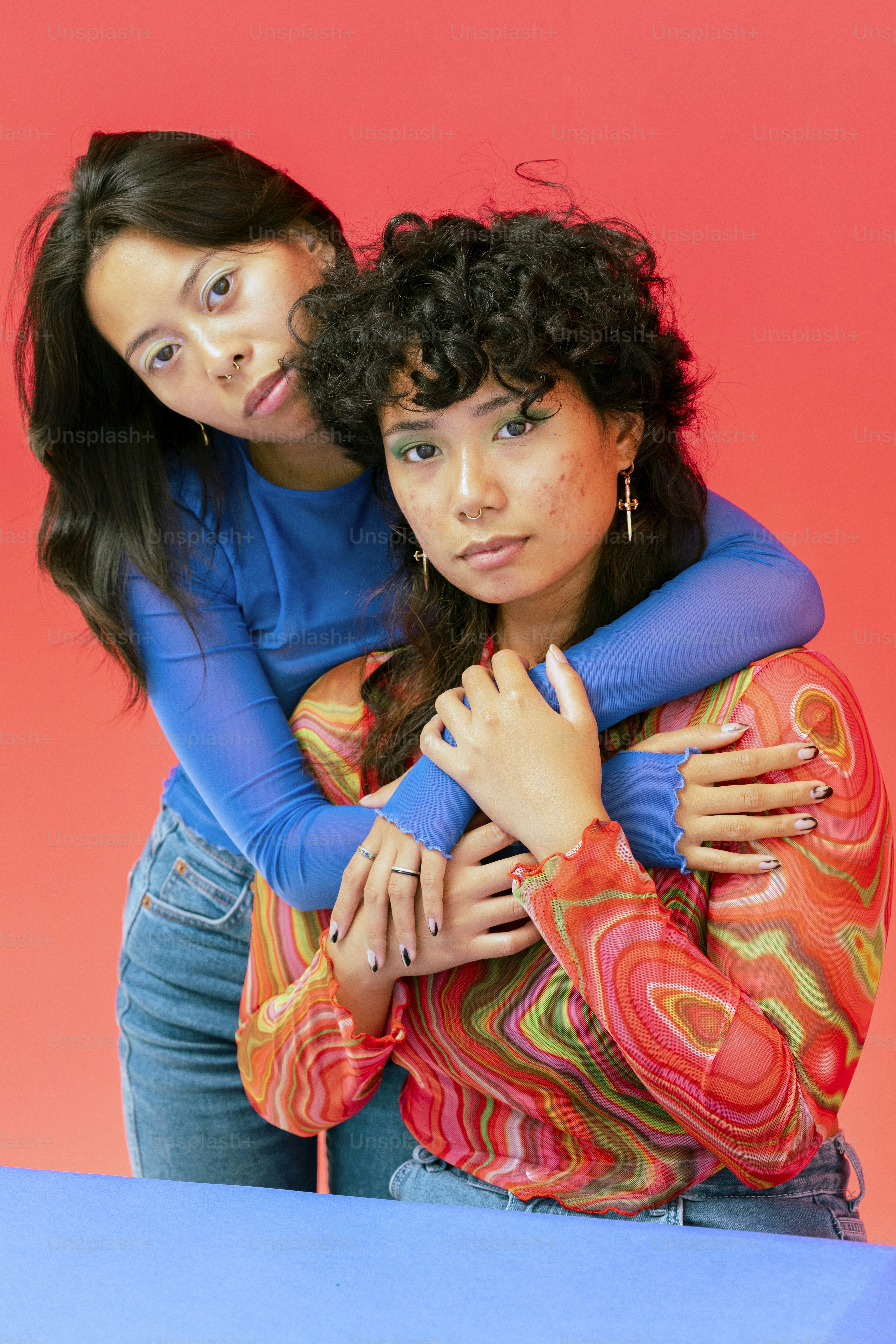 A group of women posing for a photo photo – Womens day Image on Unsplash