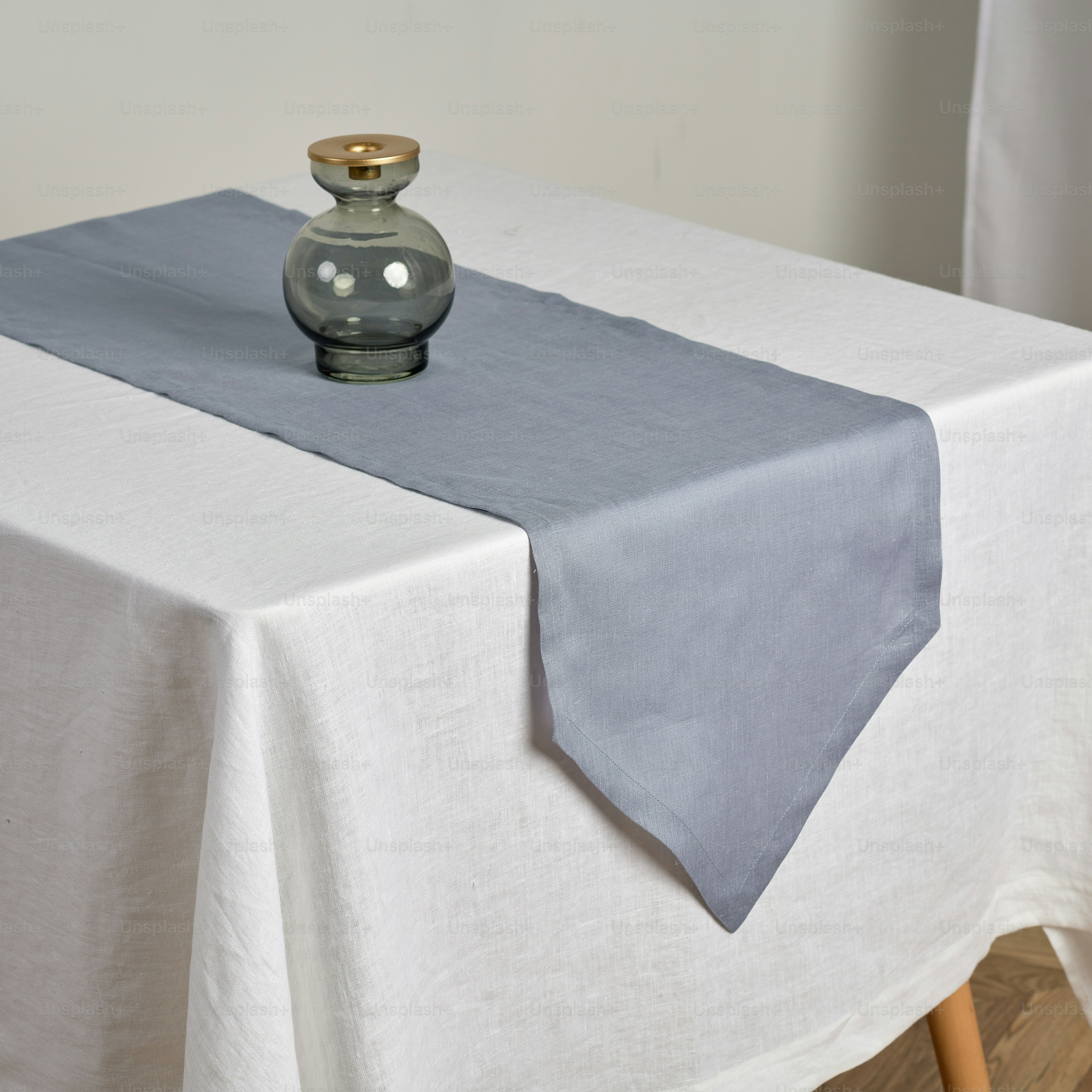 White Tablecloth Pictures | Download Free Images on Unsplash