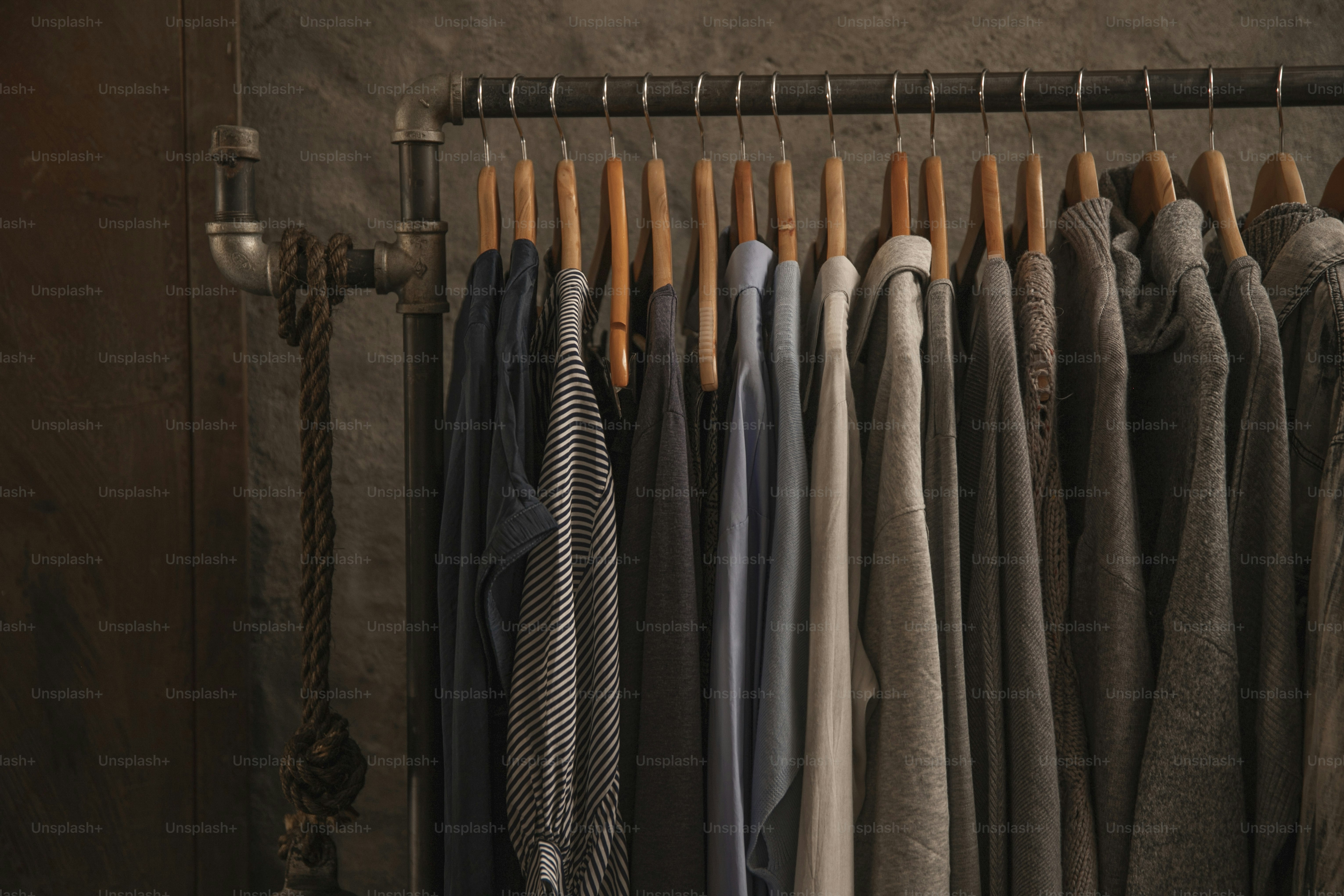 30k+ Clothing Rack Pictures | Download Free Images on Unsplash