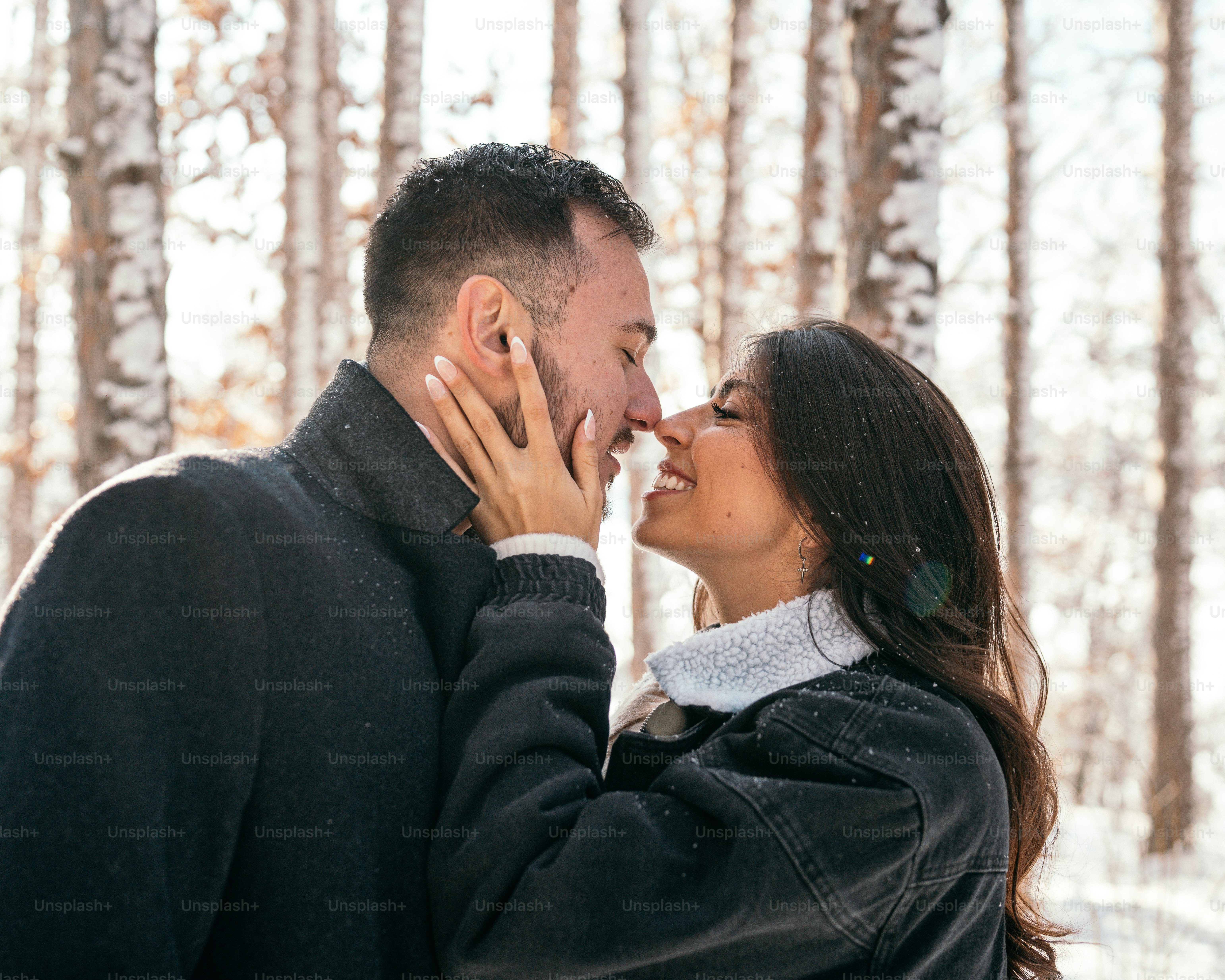1500+ Romantic Kiss Pictures | Download Free Images on Unsplash