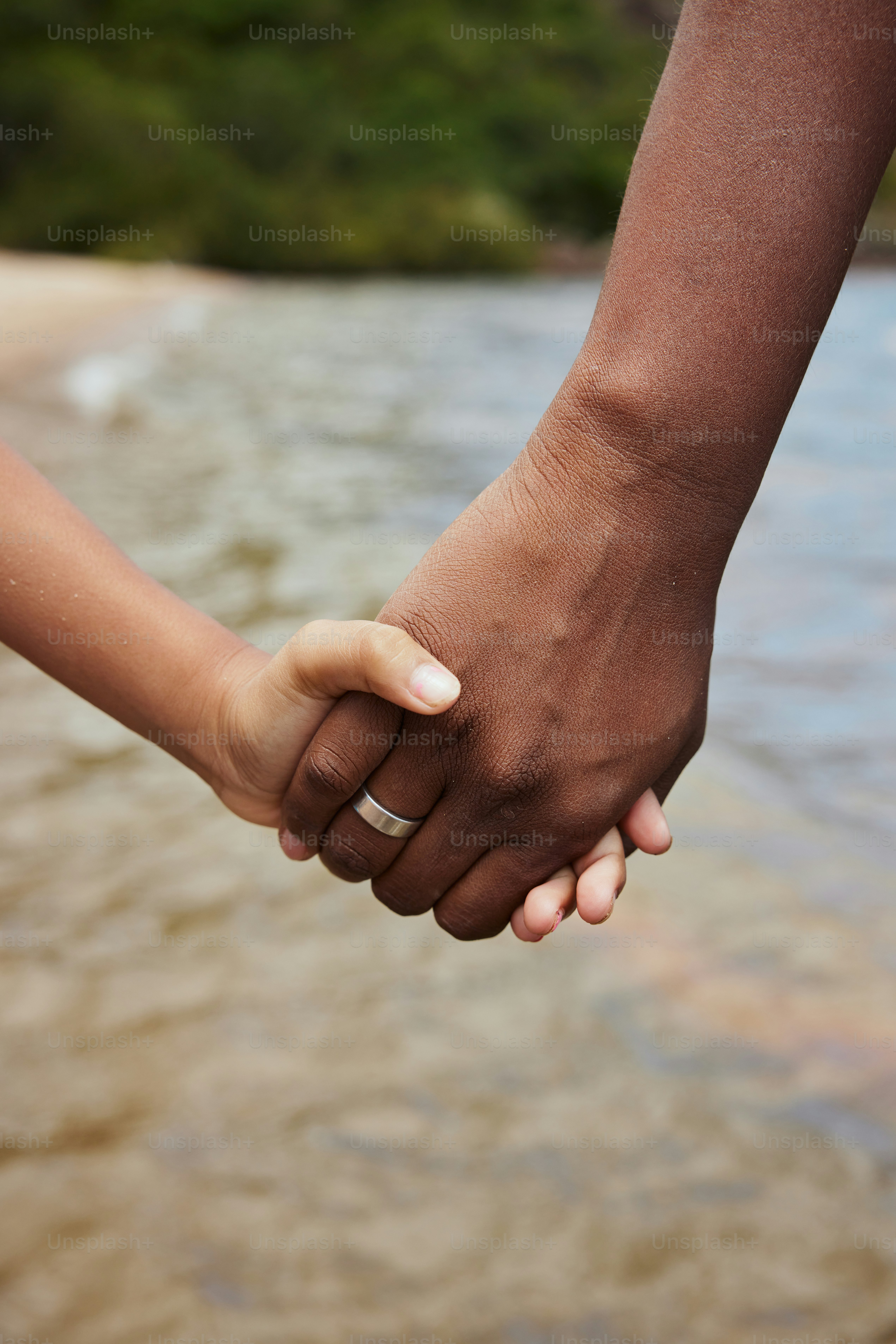 500+ Hand In Hand Pictures [HD] | Download Free Images on Unsplash