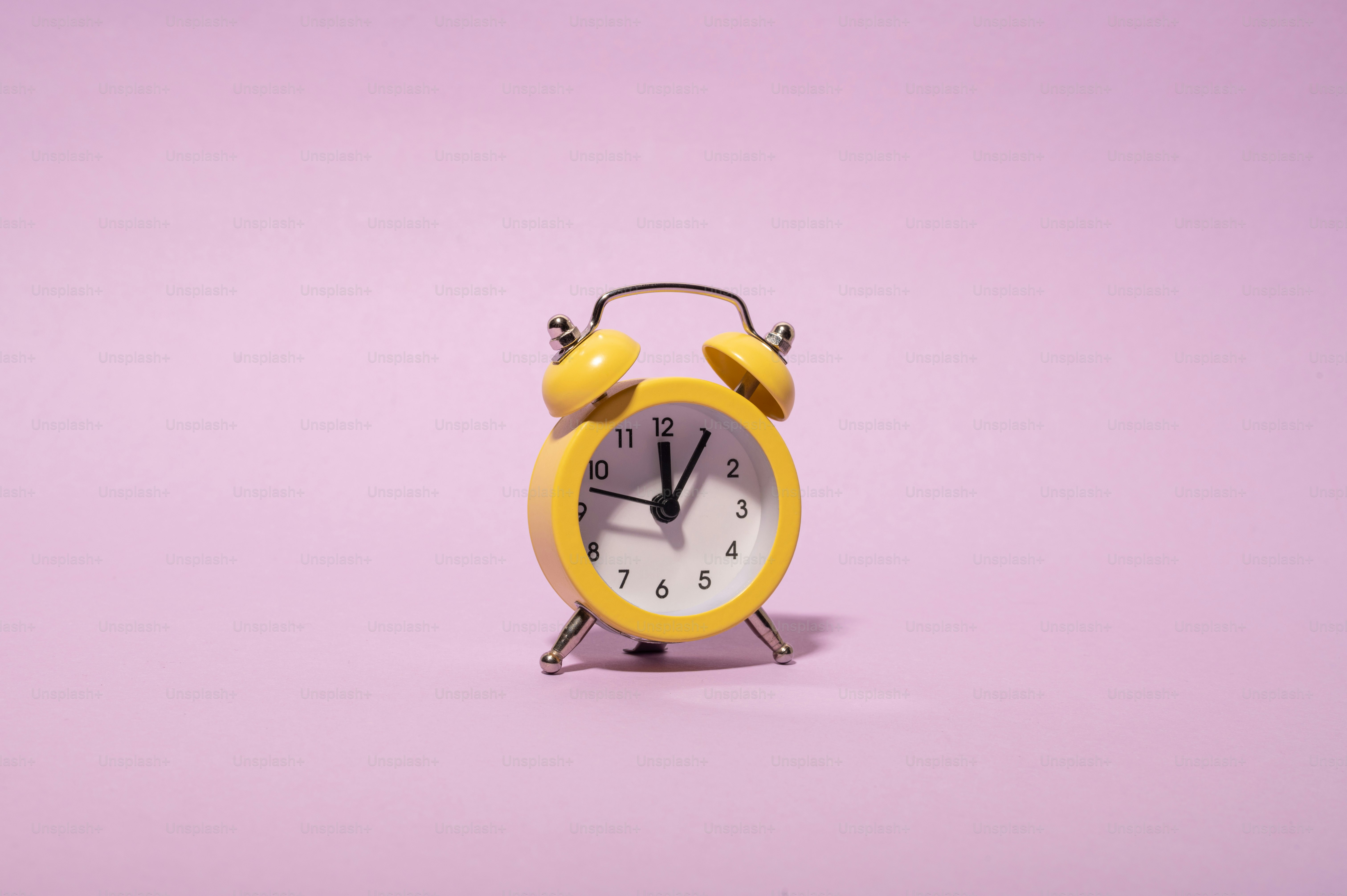 100+ Alarm Clock Pictures | Download Free Images on Unsplash