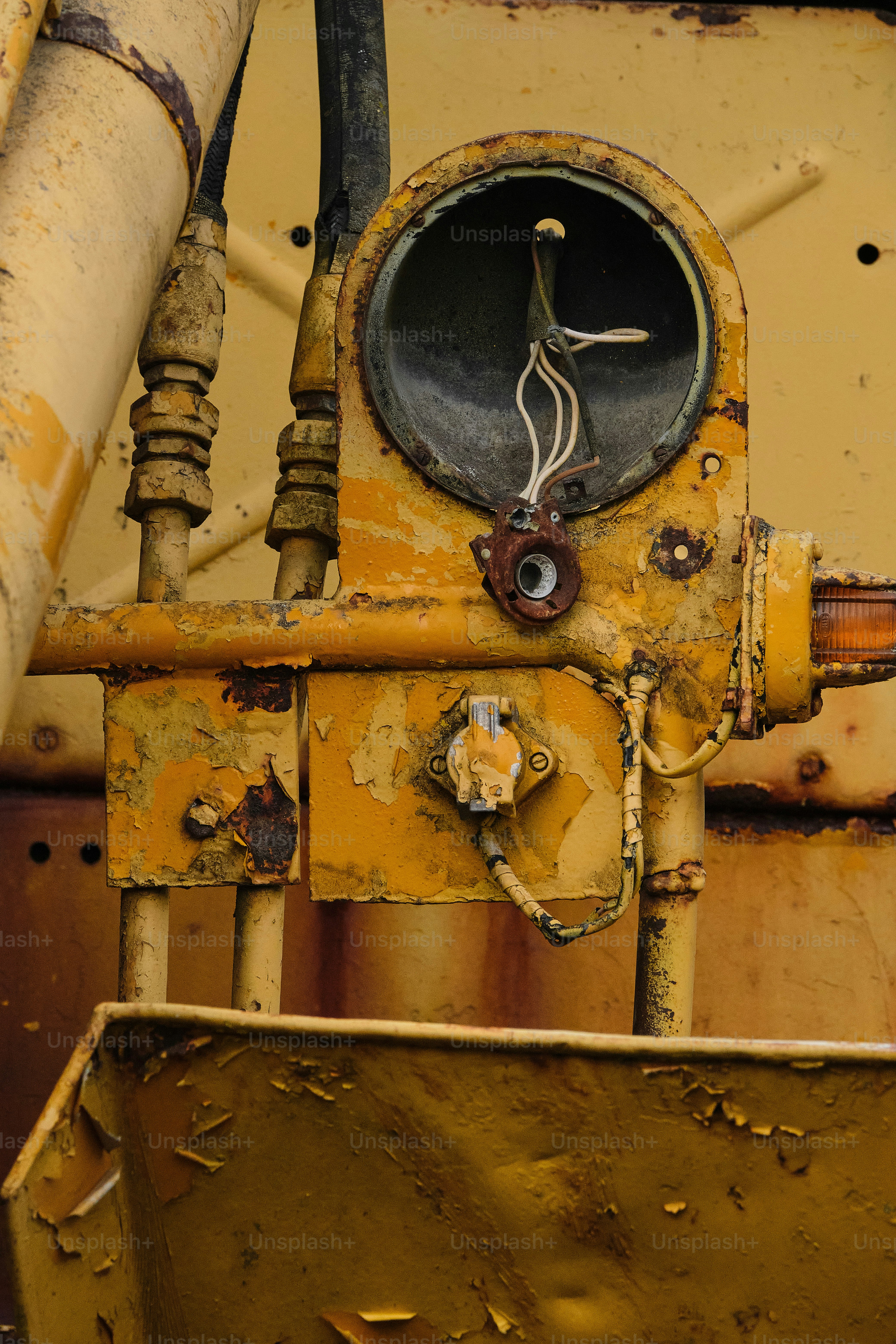 A close up of the front end of a bulldozer photo – Industry Image on ...