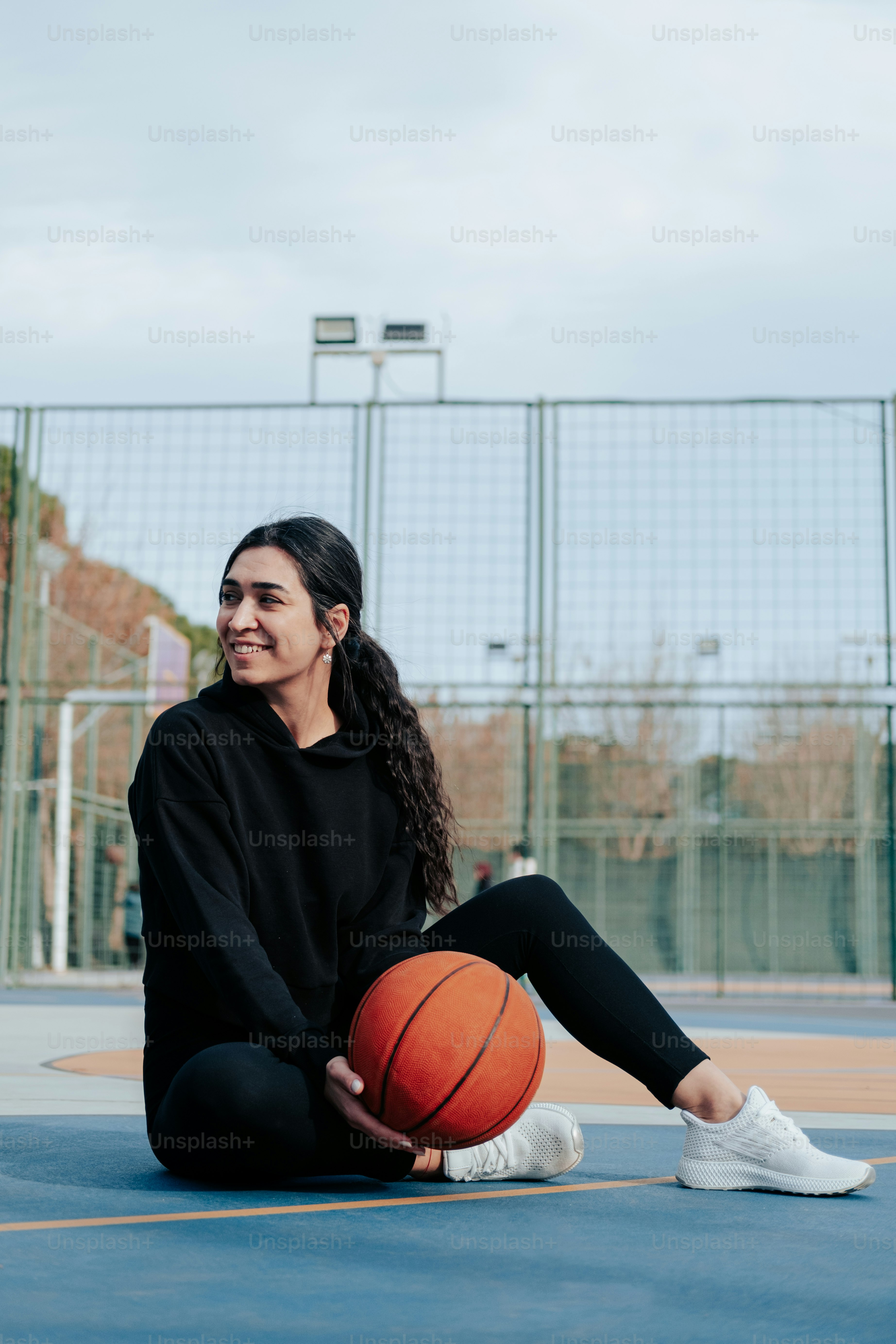 Basketball Girl Pictures | Download Free Images on Unsplash