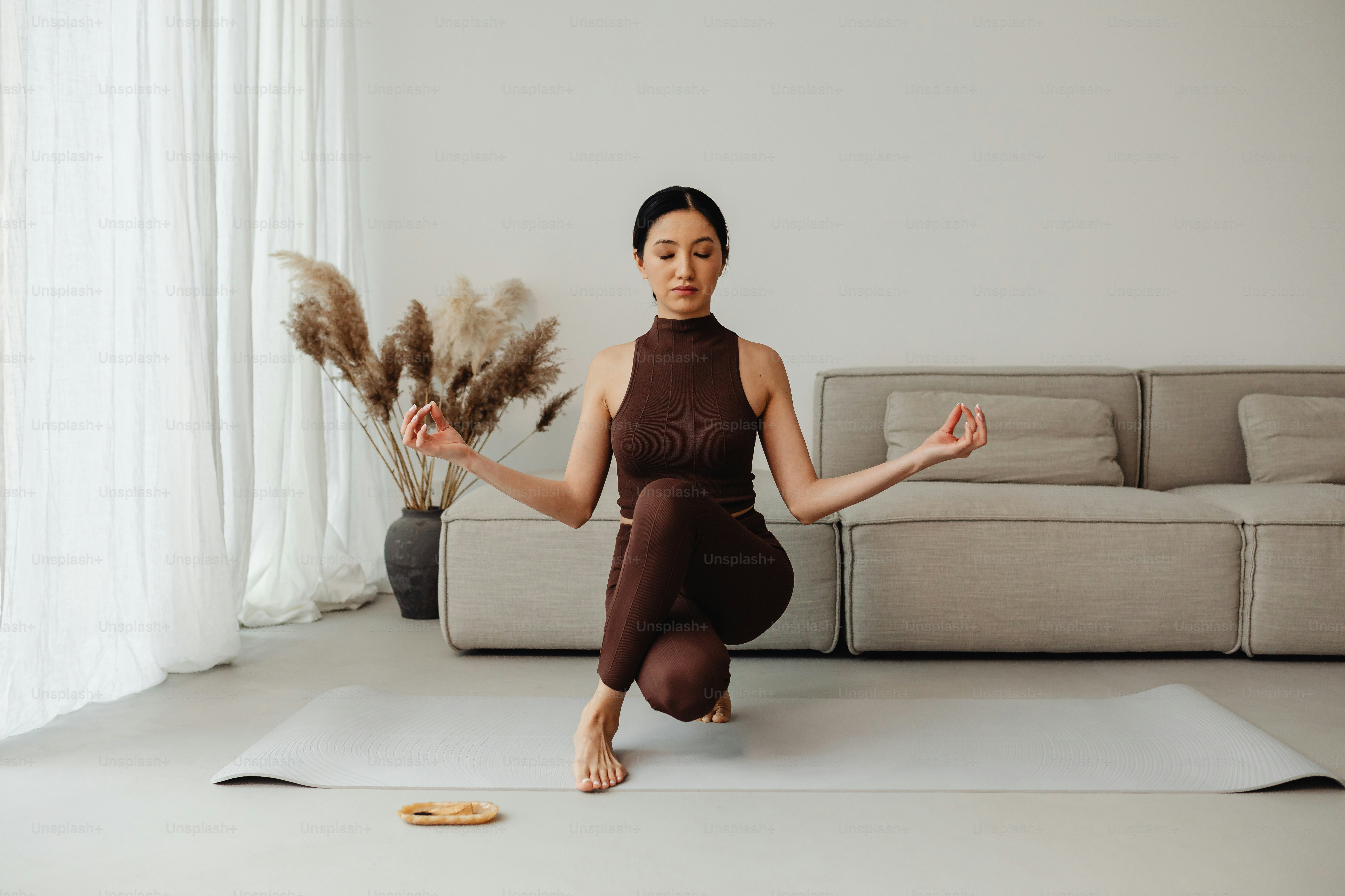 Imágenes de Ejercicio De Yoga | Descarga imágenes gratuitas en Unsplash