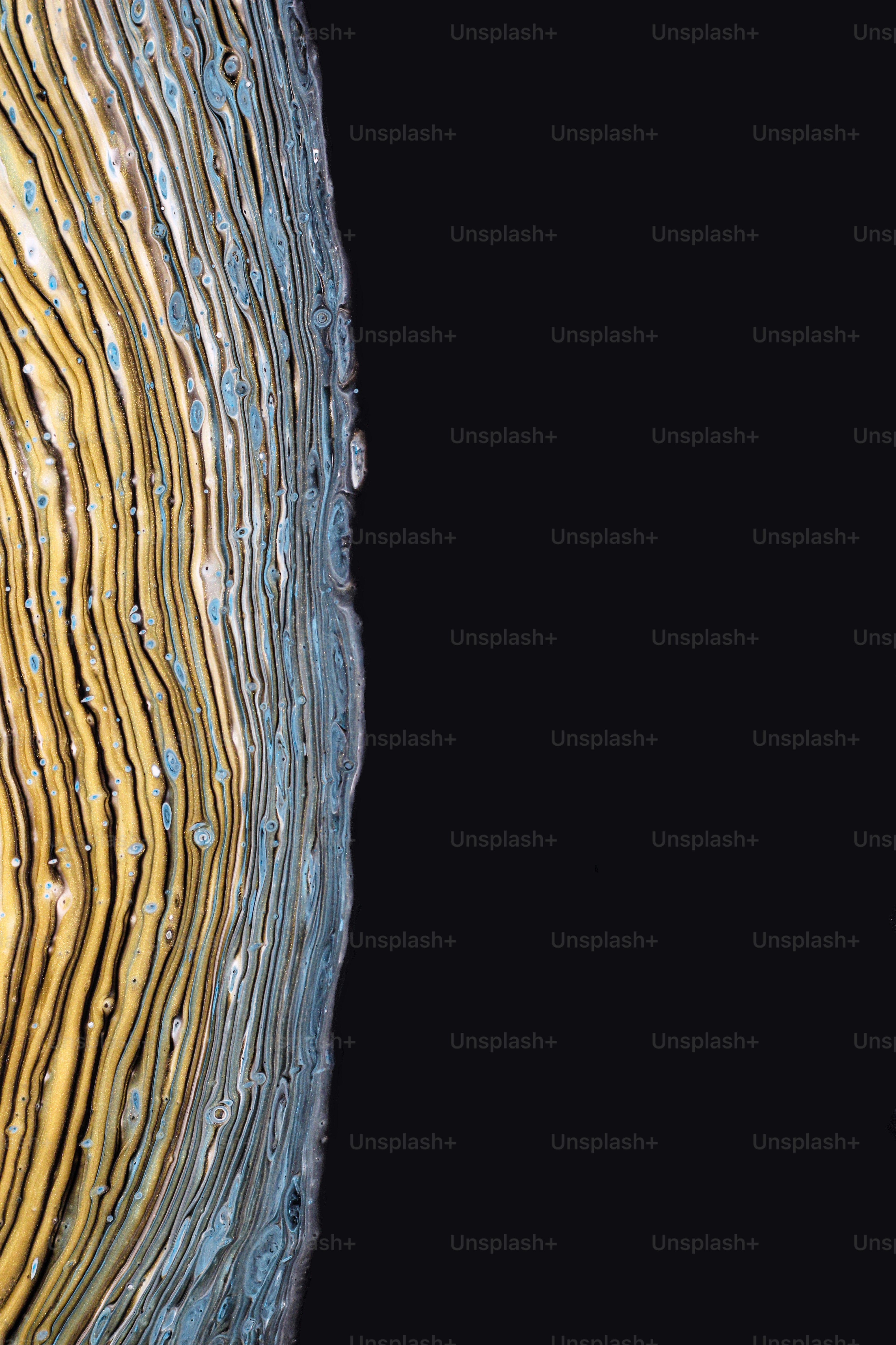 A close up of a black background with water drops photo – Art Image on ...