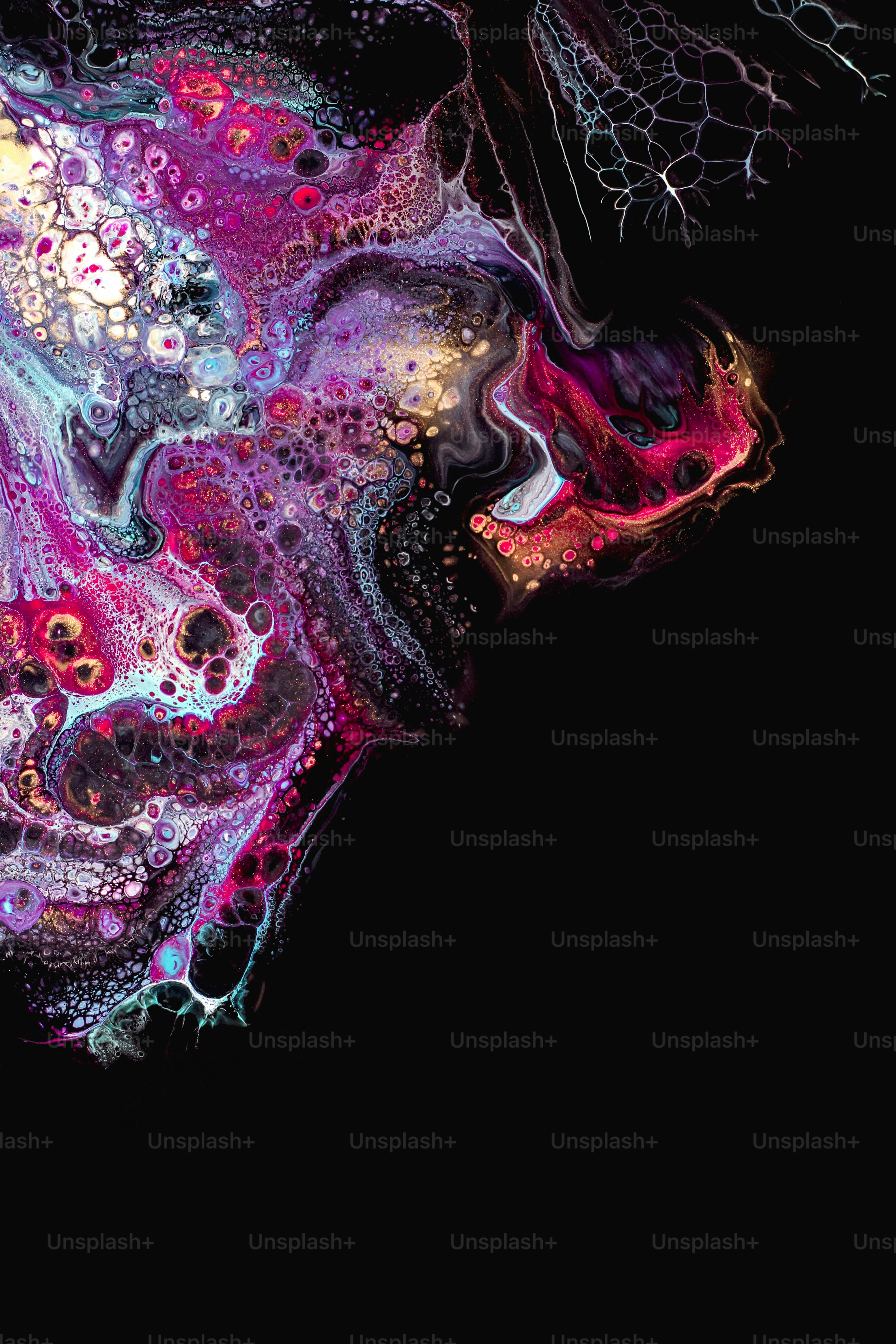 Foto Un teléfono celular con un diseño colorido – Patrón Imagen en Unsplash