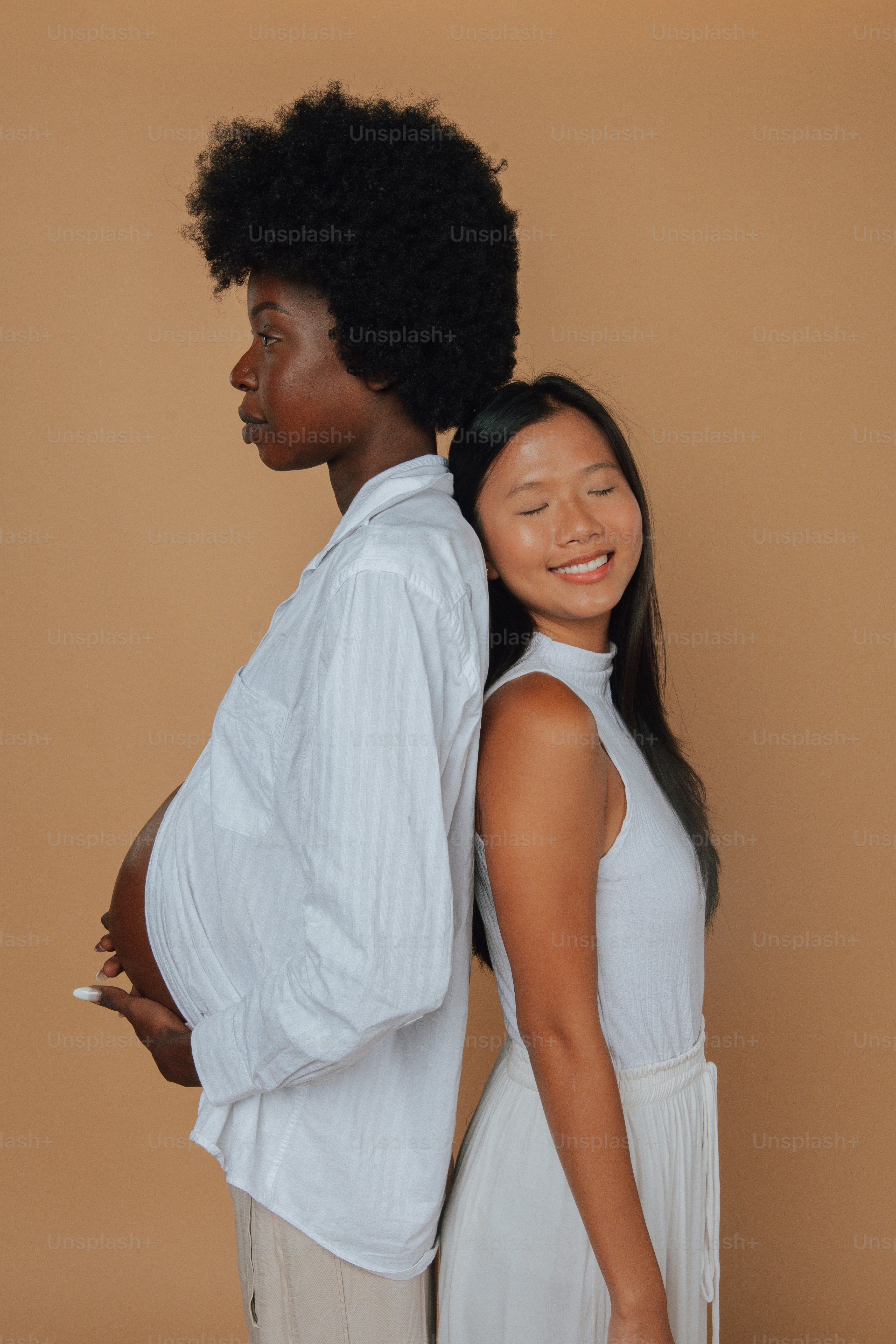 A close up of two people holding hands photo – Accepting body Image on ...