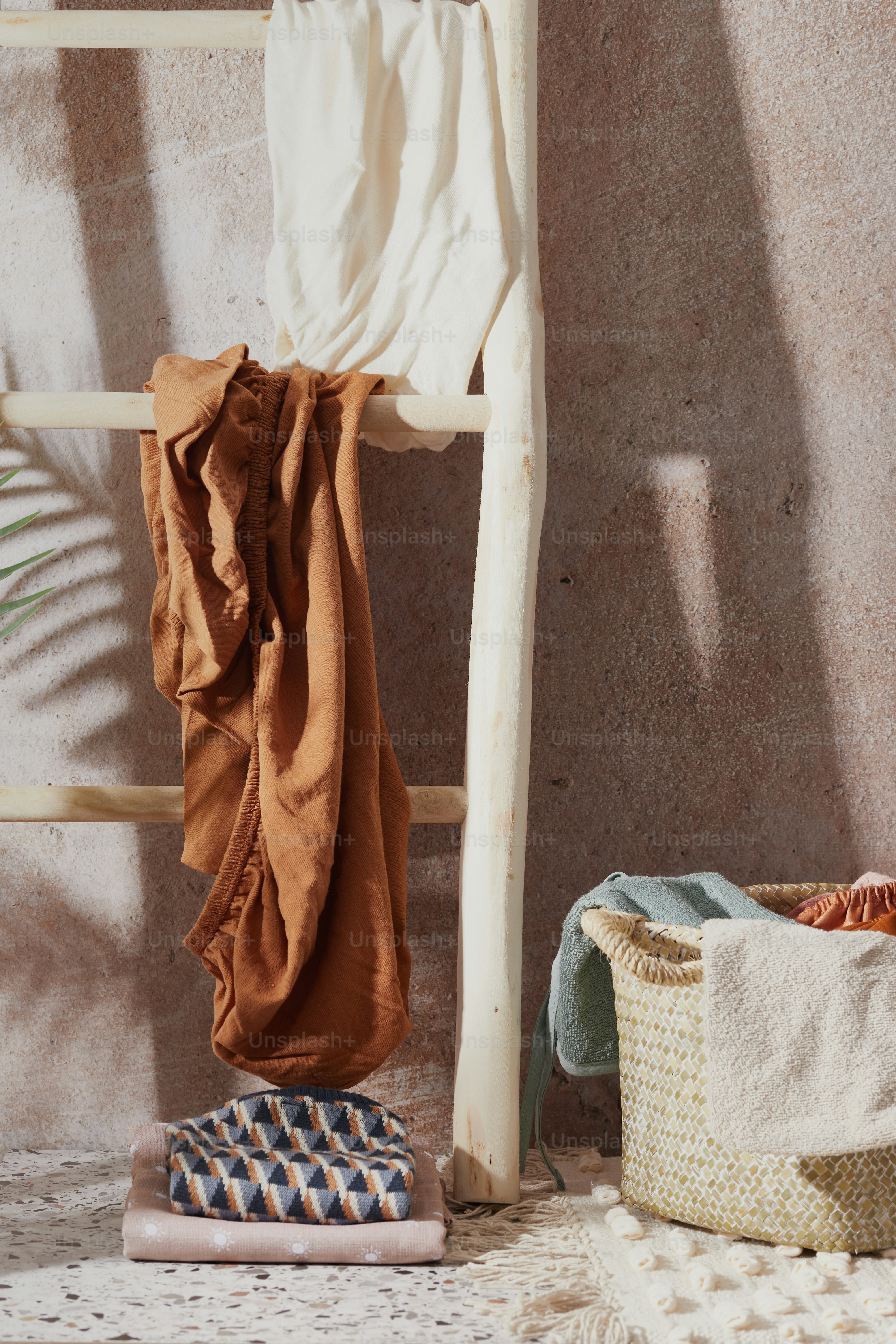 20+ Laundry Pictures & Images | Download Free Photos on Unsplash