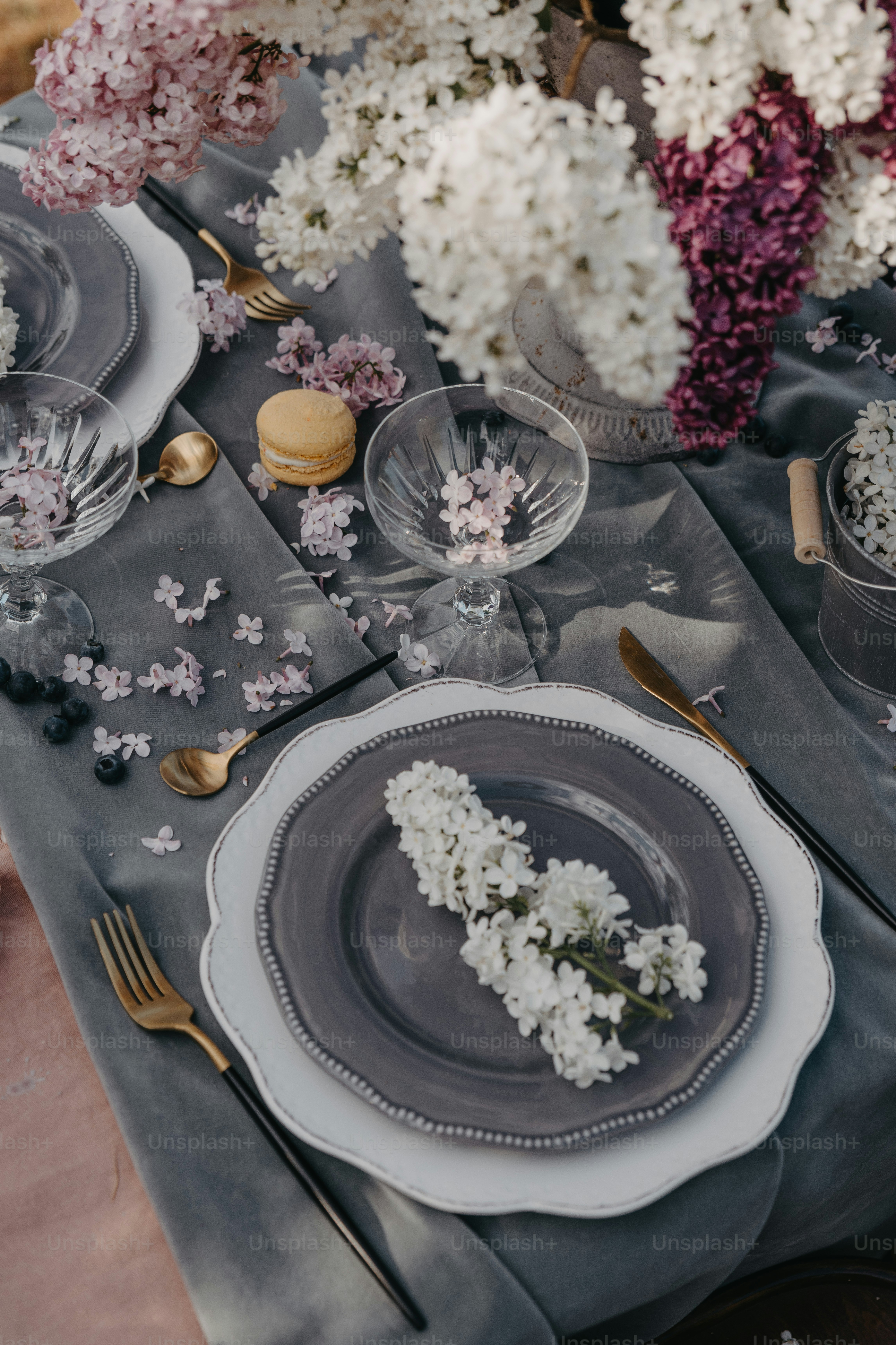 Vintage Table Pictures | Download Free Images on Unsplash
