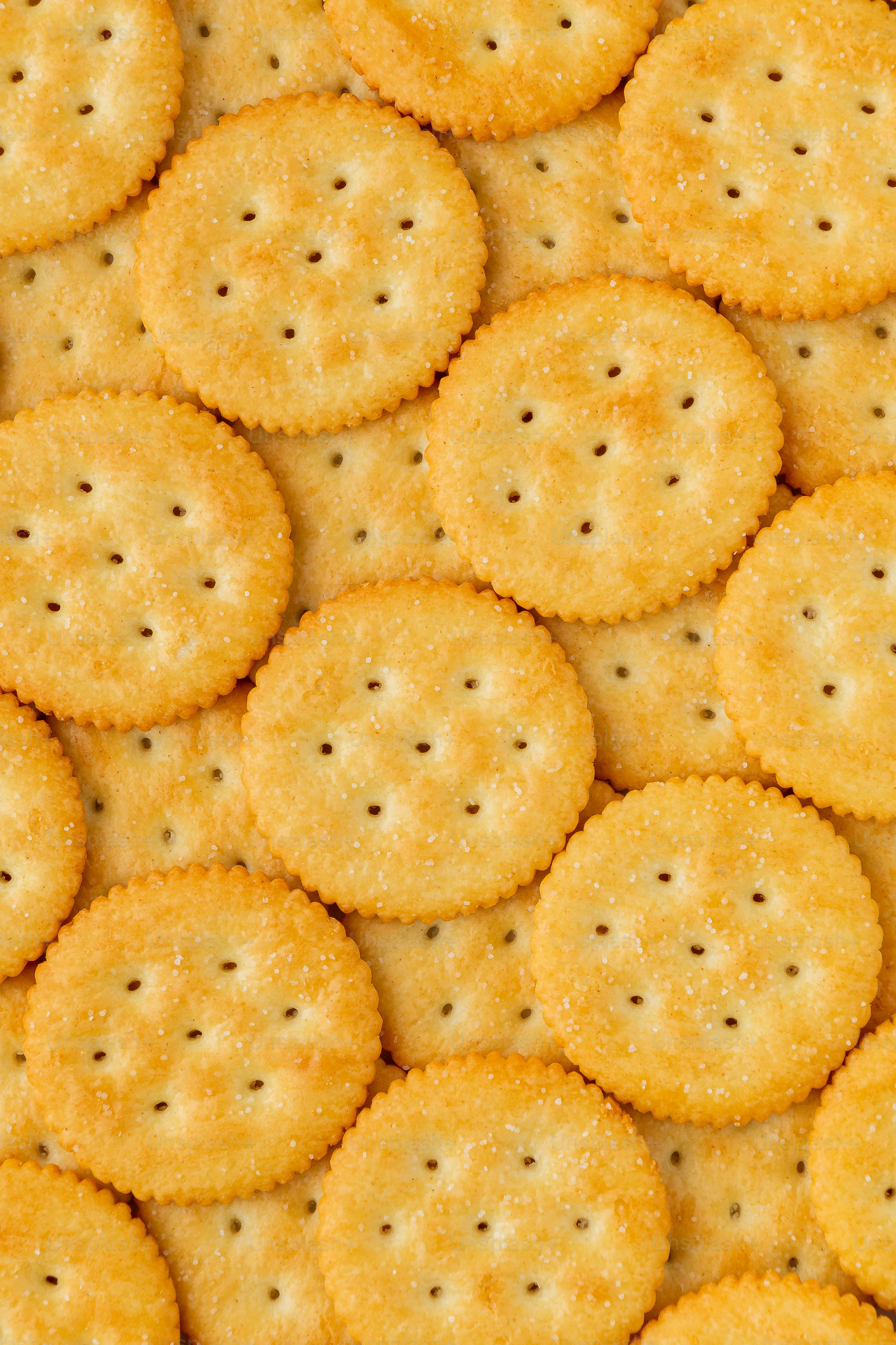 A bunch of crackers that are on a table photo – Crackers Image on Unsplash