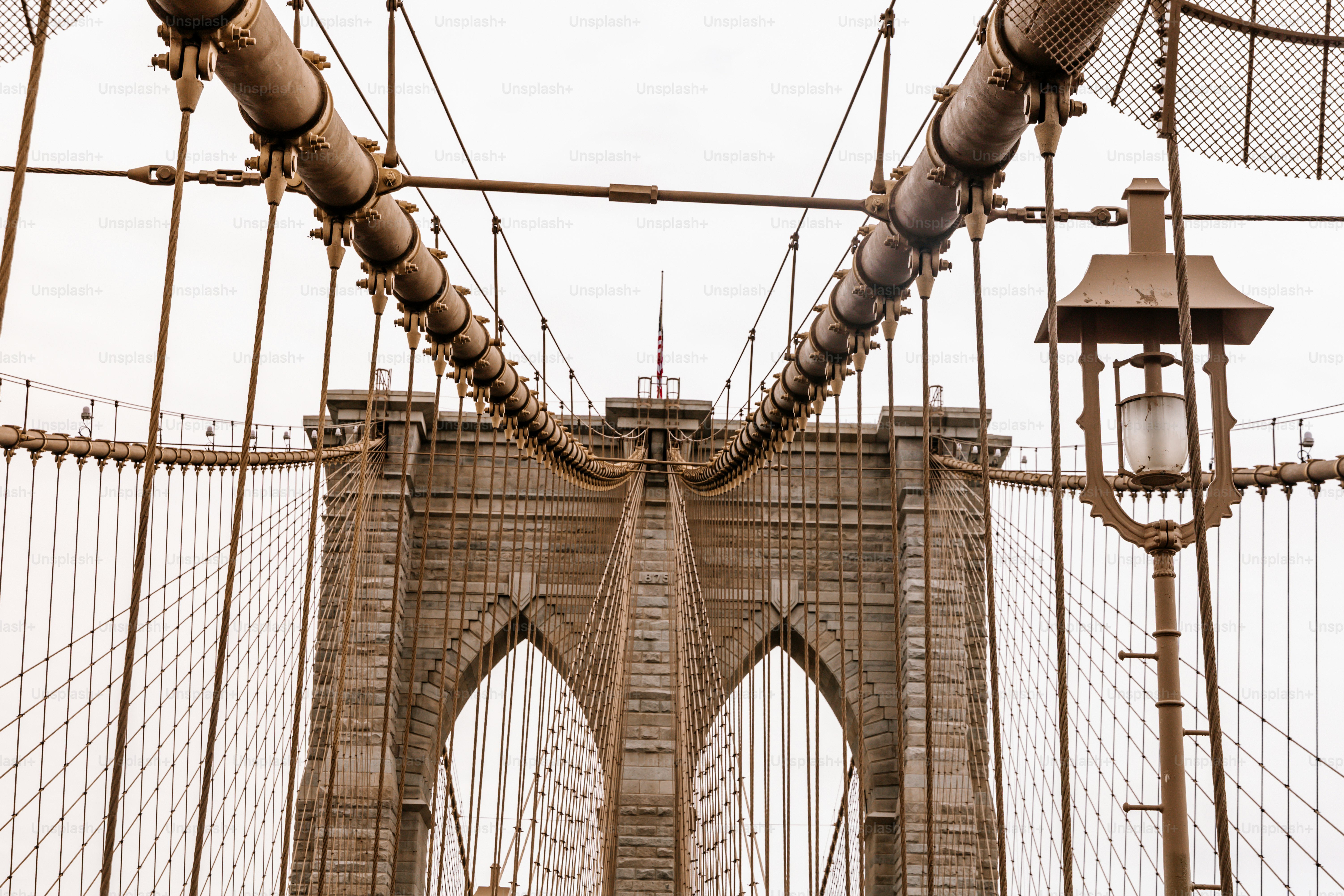 A view of the brooklyn bridge from the ground photo – Desktop ...