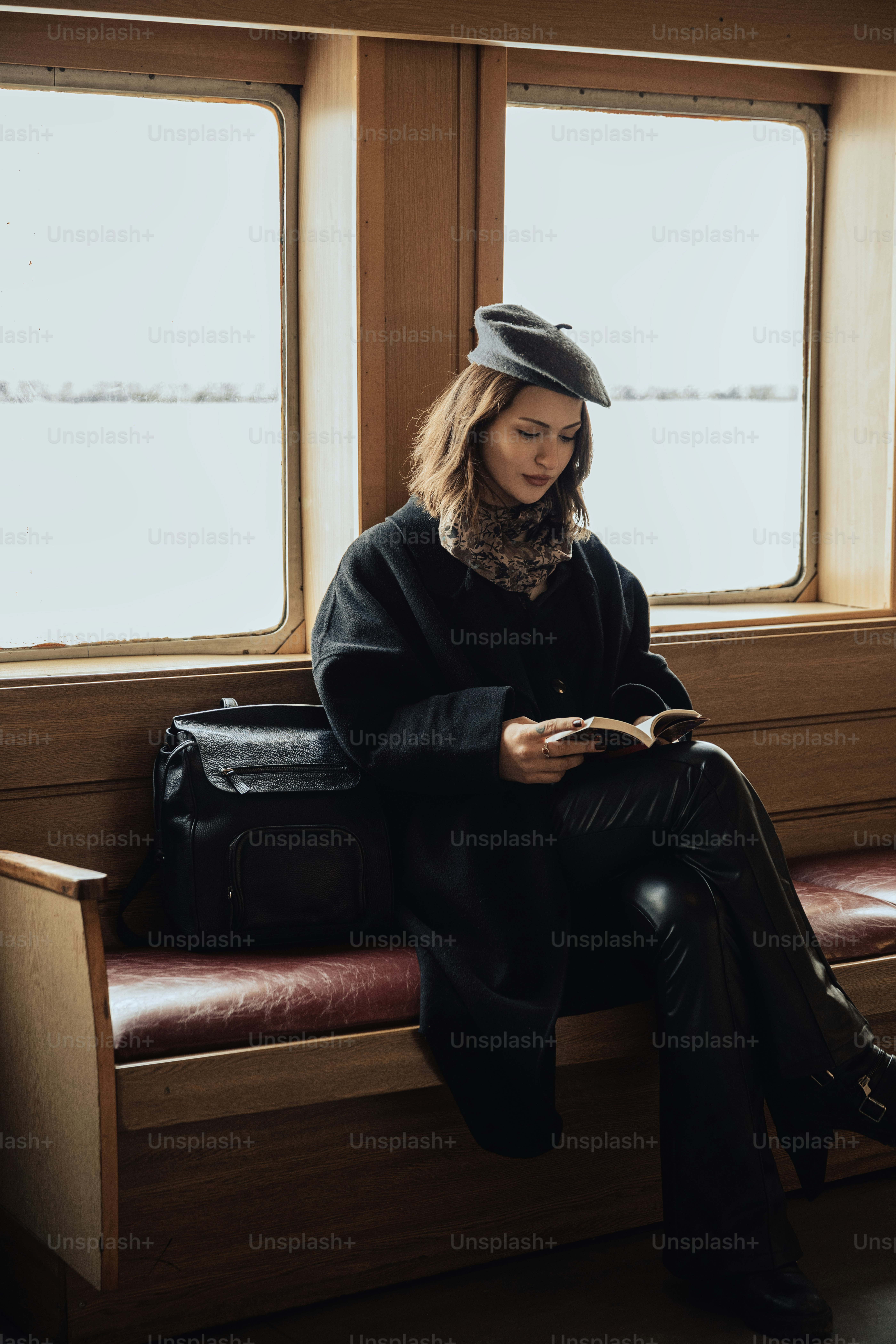 Book Reading Pictures | Download Free Images on Unsplash