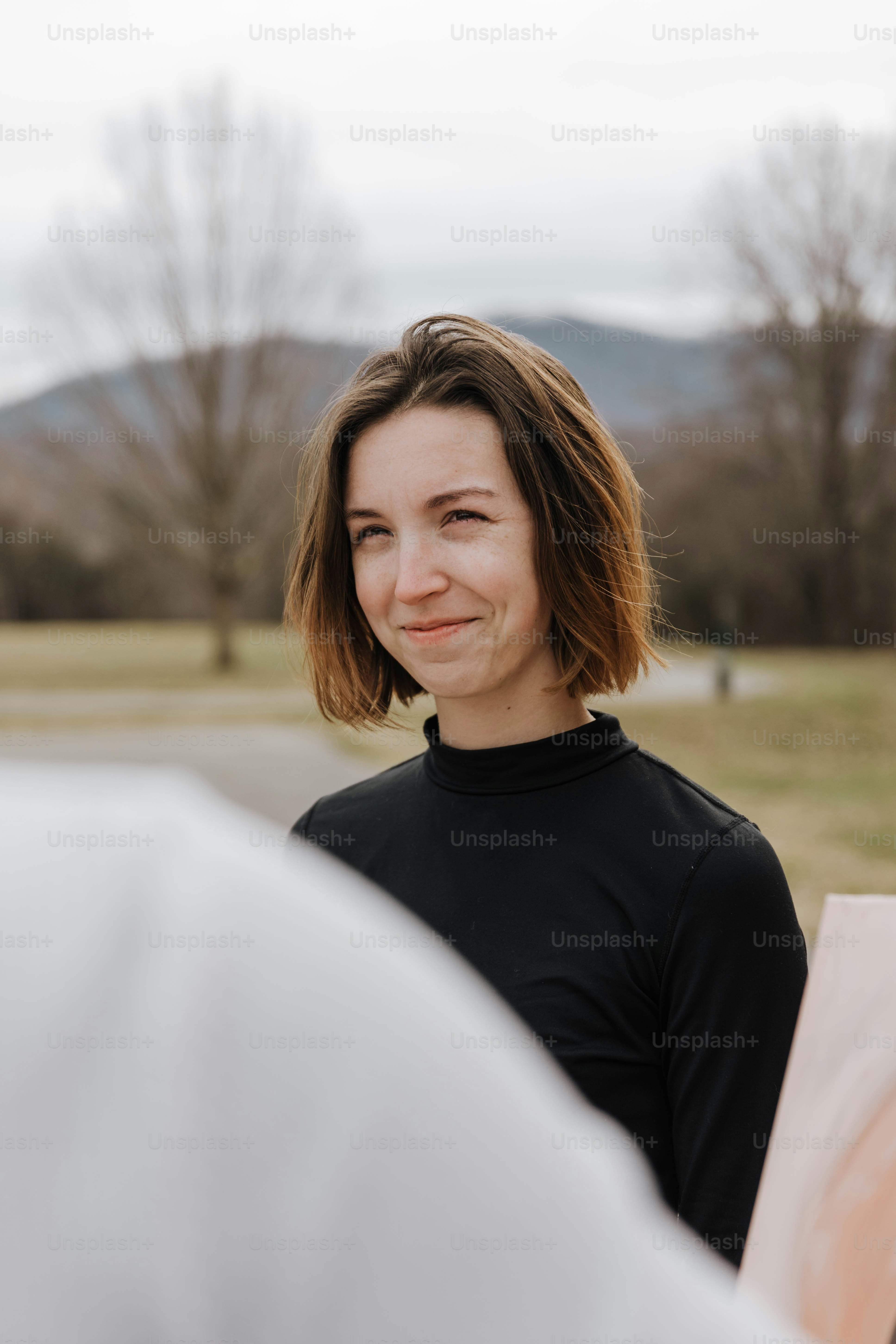 Gens Qui Sourient Photos | Télécharger des images gratuites sur Unsplash