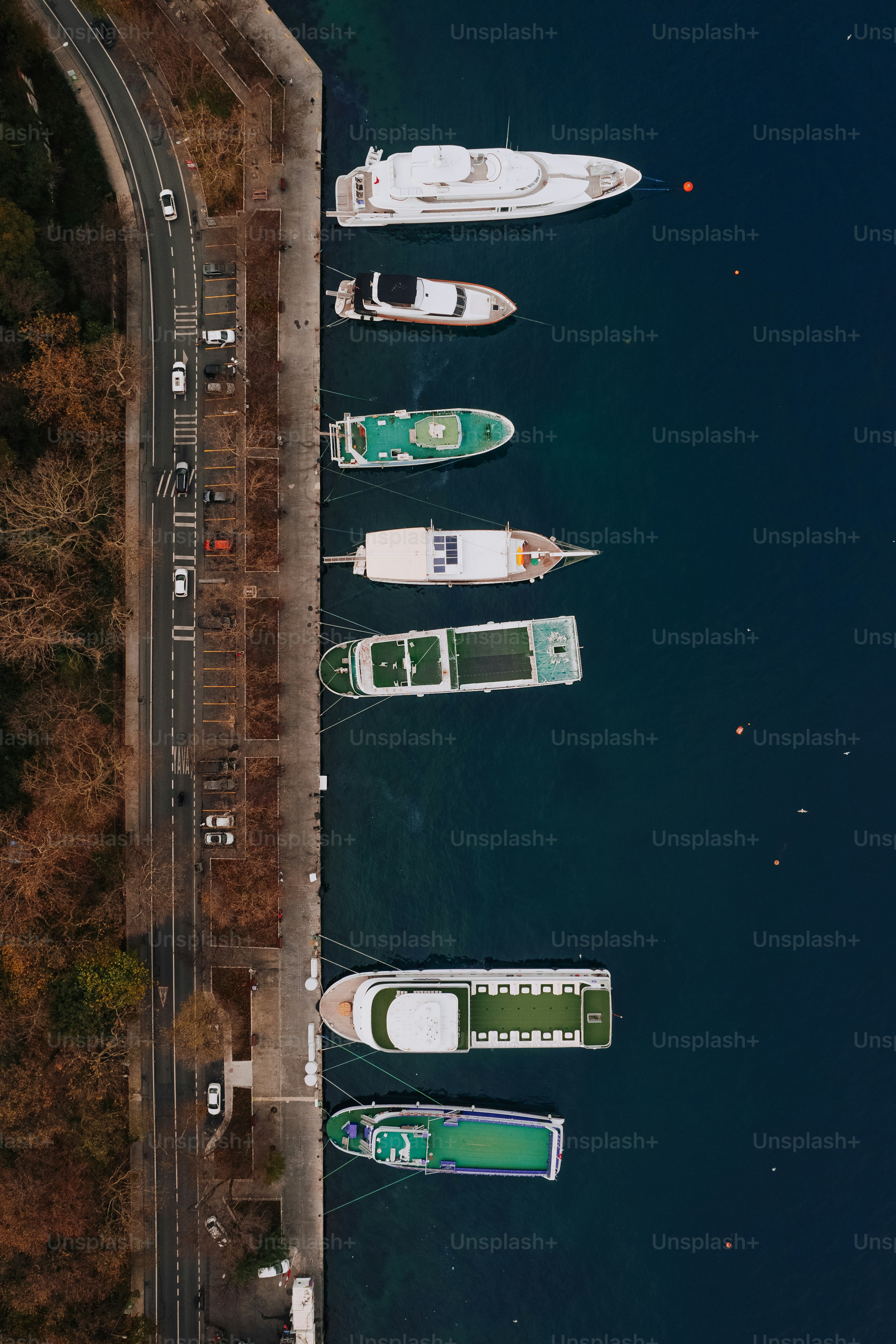 750+ Water Transport Pictures | Download Free Images on Unsplash