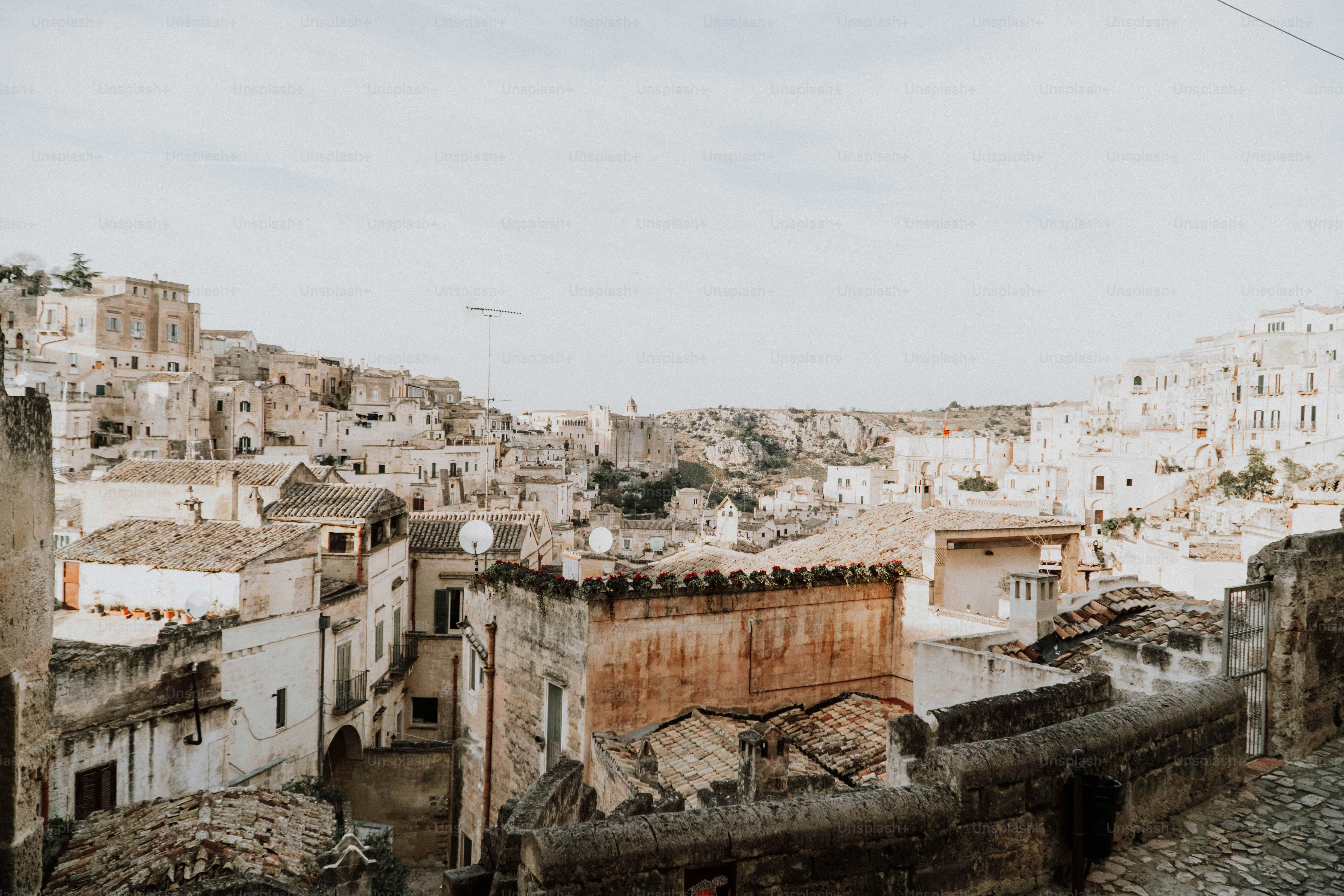 A view of a city from a rooftop photo – Slum Image on Unsplash
