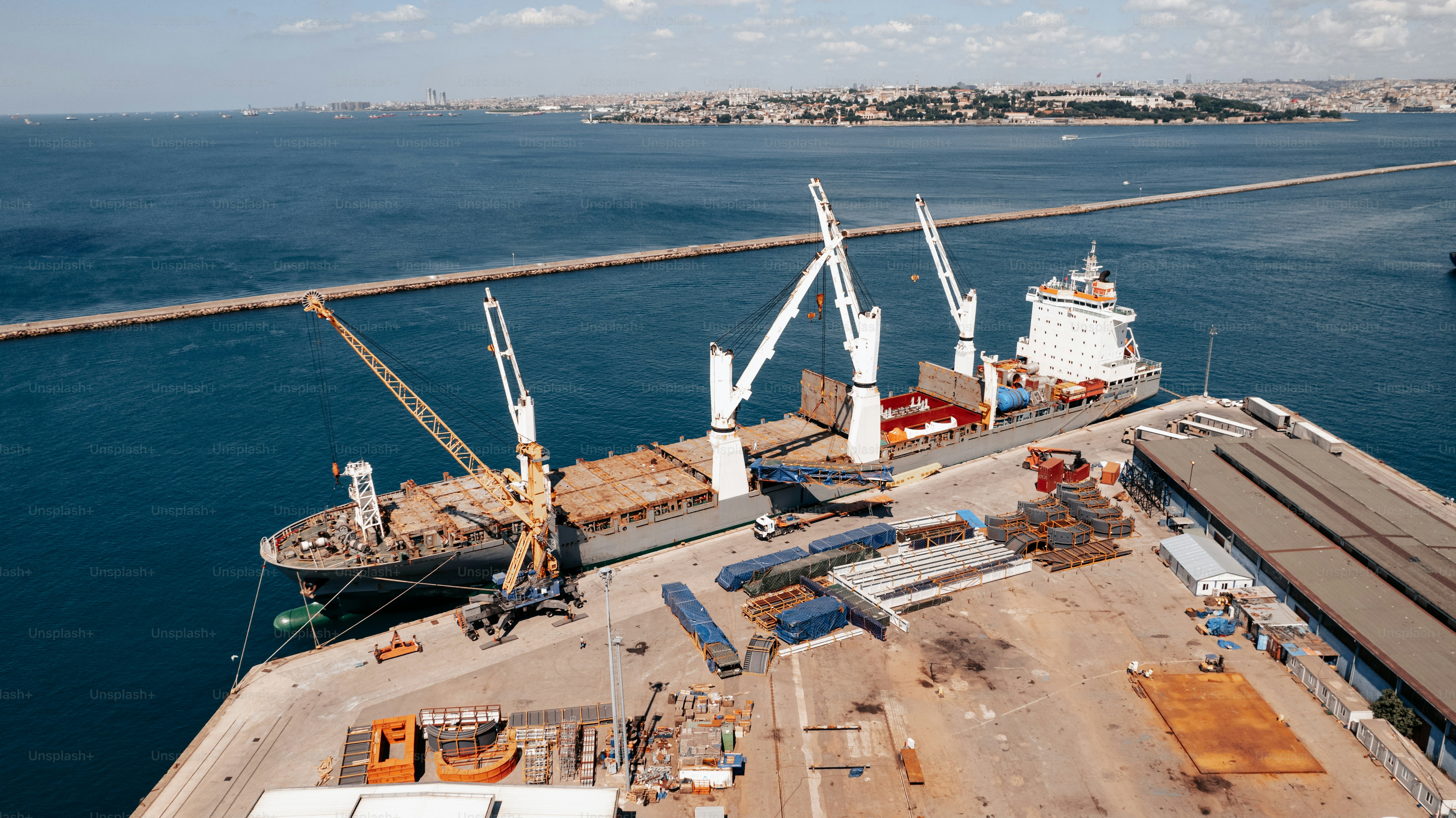 500+ Port Pictures | Download Free Images on Unsplash