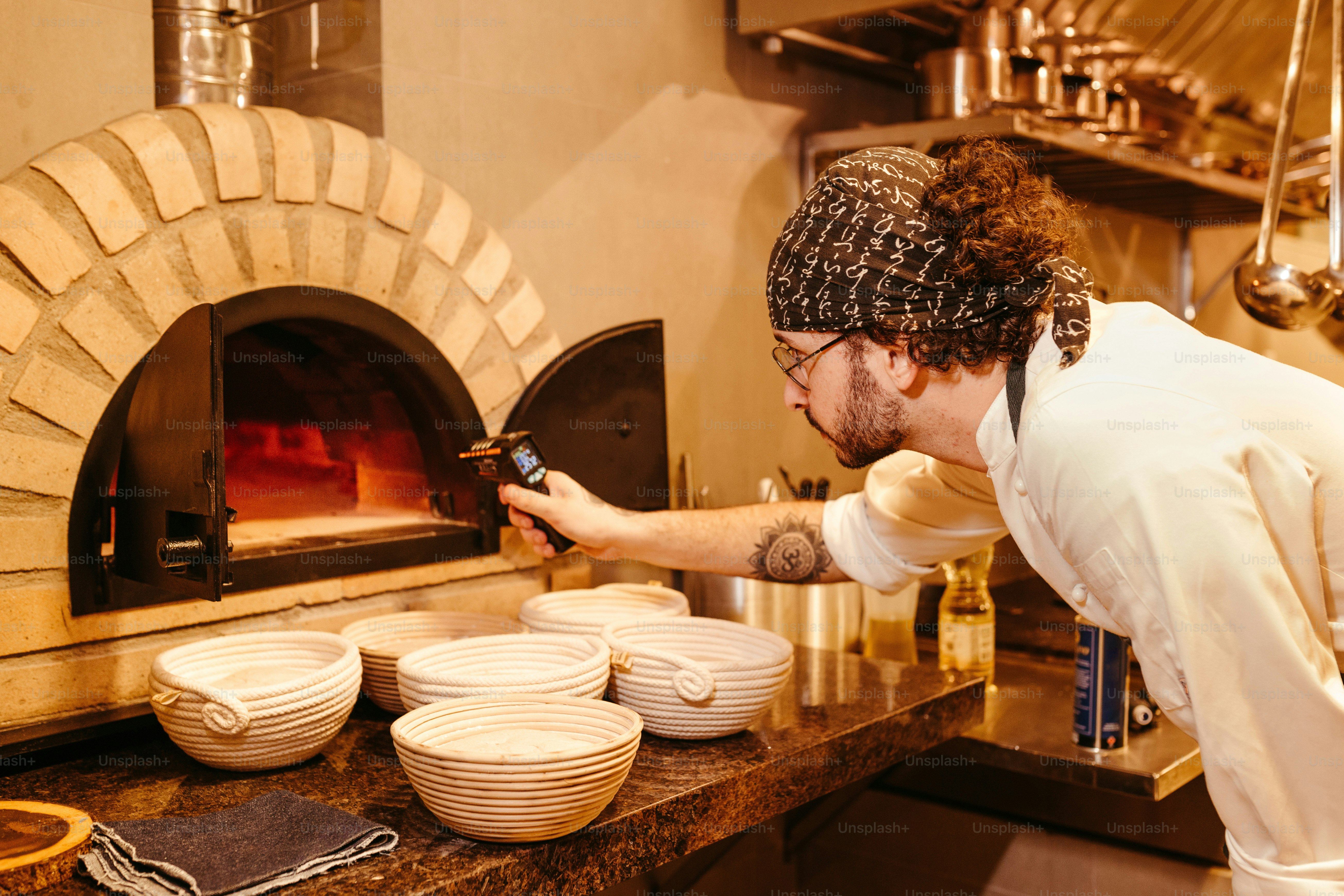 Pizza Chef Pictures | Download Free Images on Unsplash