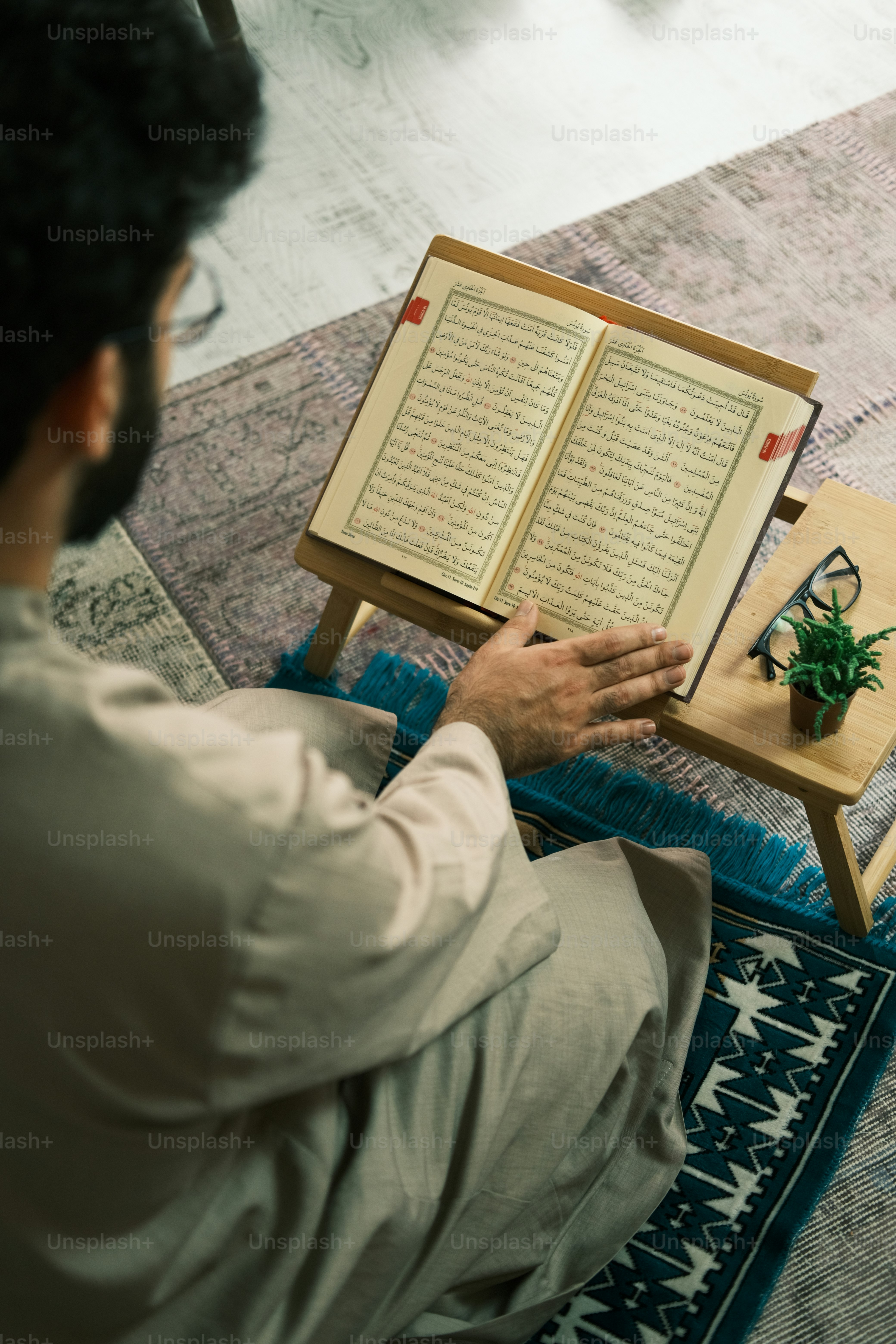 Arabic Book Pictures | Download Free Images on Unsplash