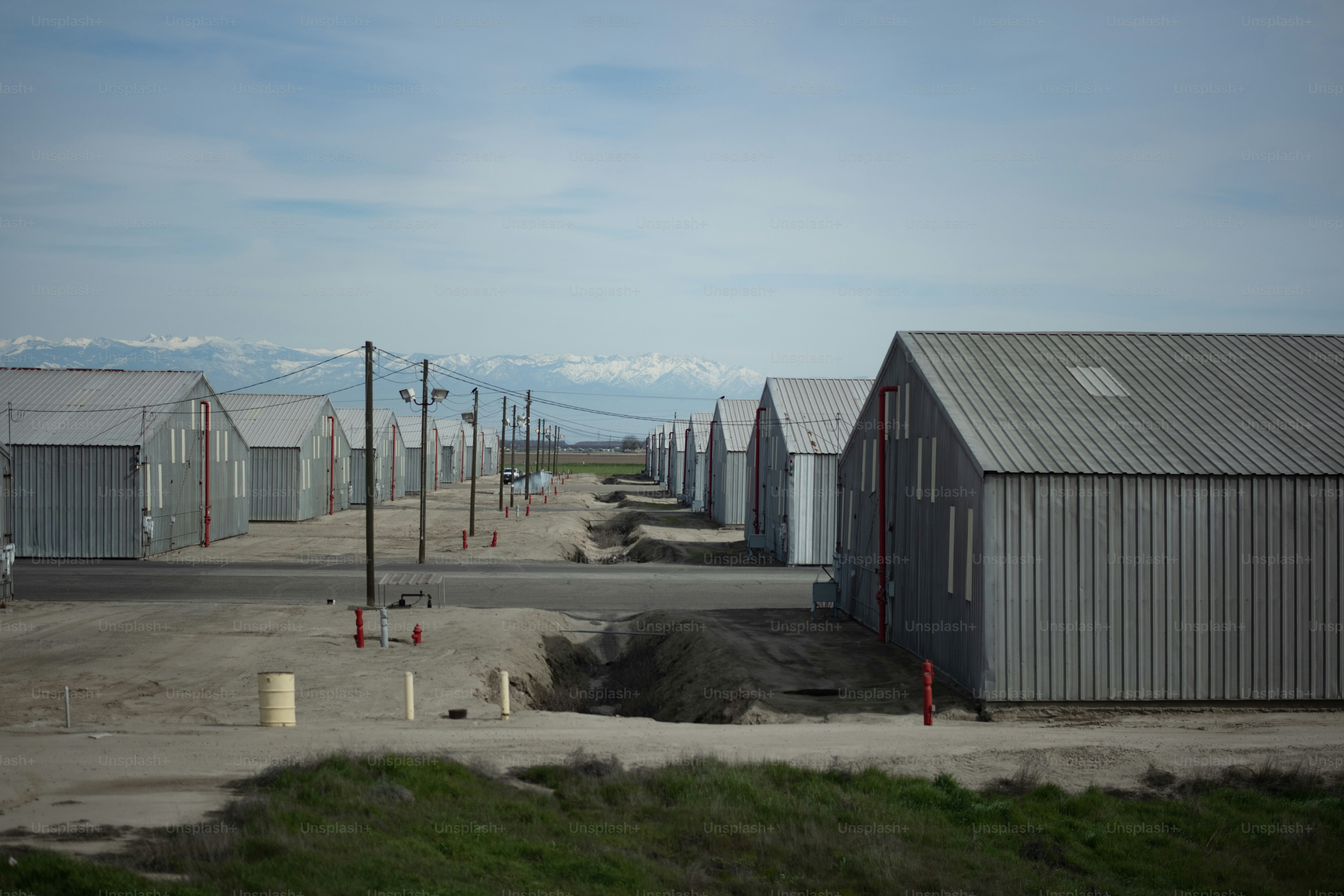 Ware House Pictures | Download Free Images on Unsplash