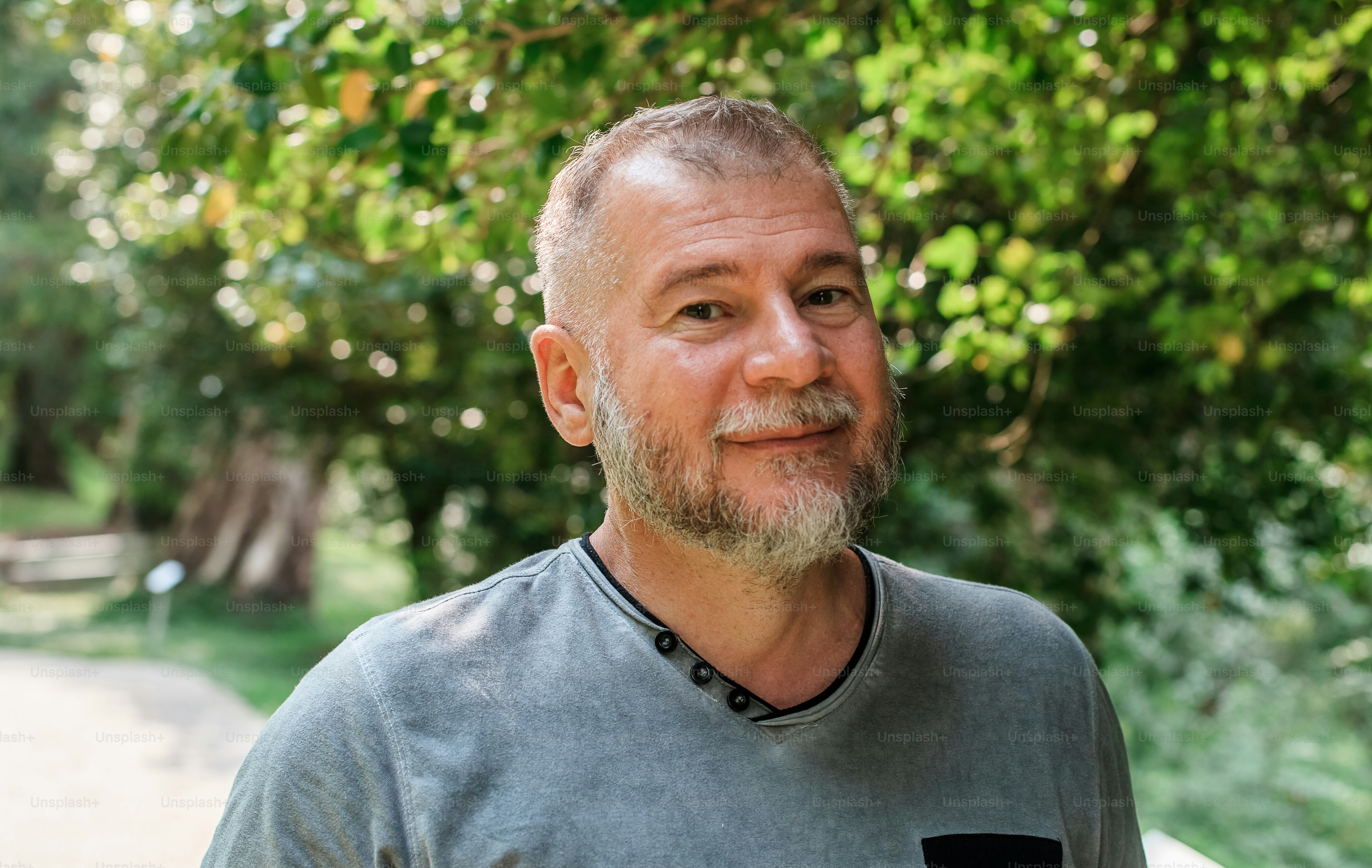 1000+ Old Man Portrait Pictures | Download Free Images on Unsplash