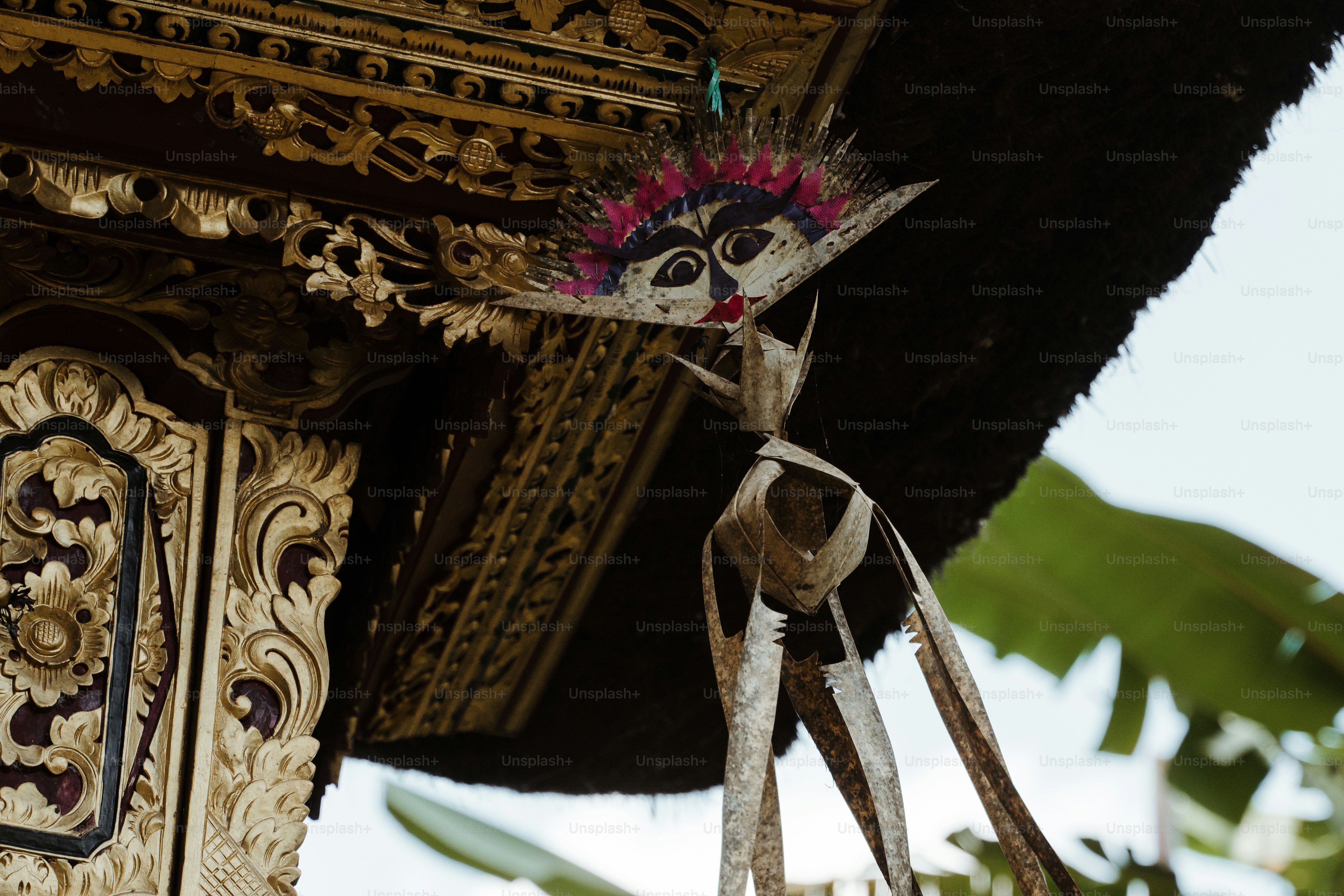 A sculpture of a skeleton holding a flower photo – Religion Image on ...