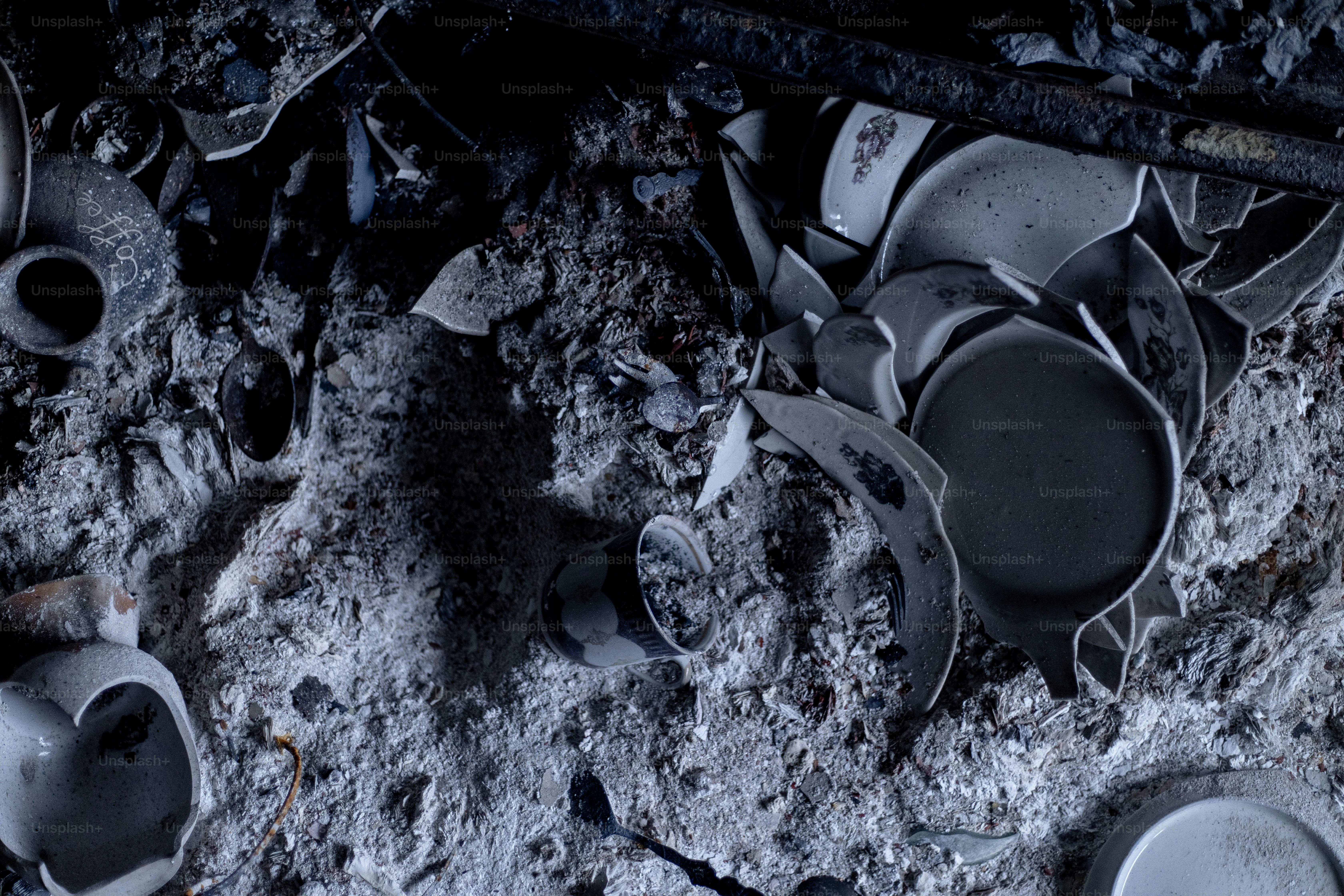 Broken Pot Pictures | Download Free Images on Unsplash