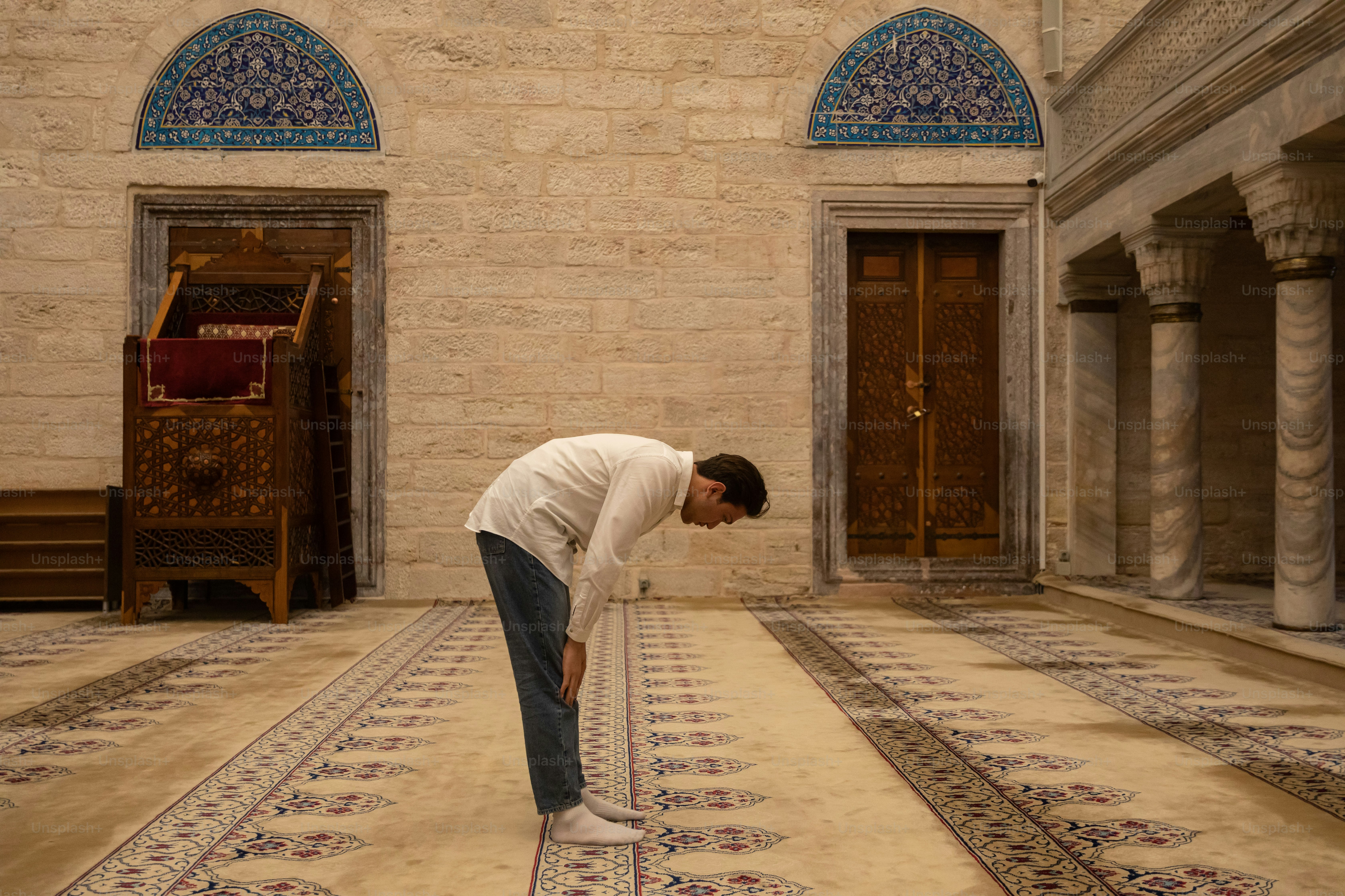 Prayer Time Pictures | Download Free Images on Unsplash