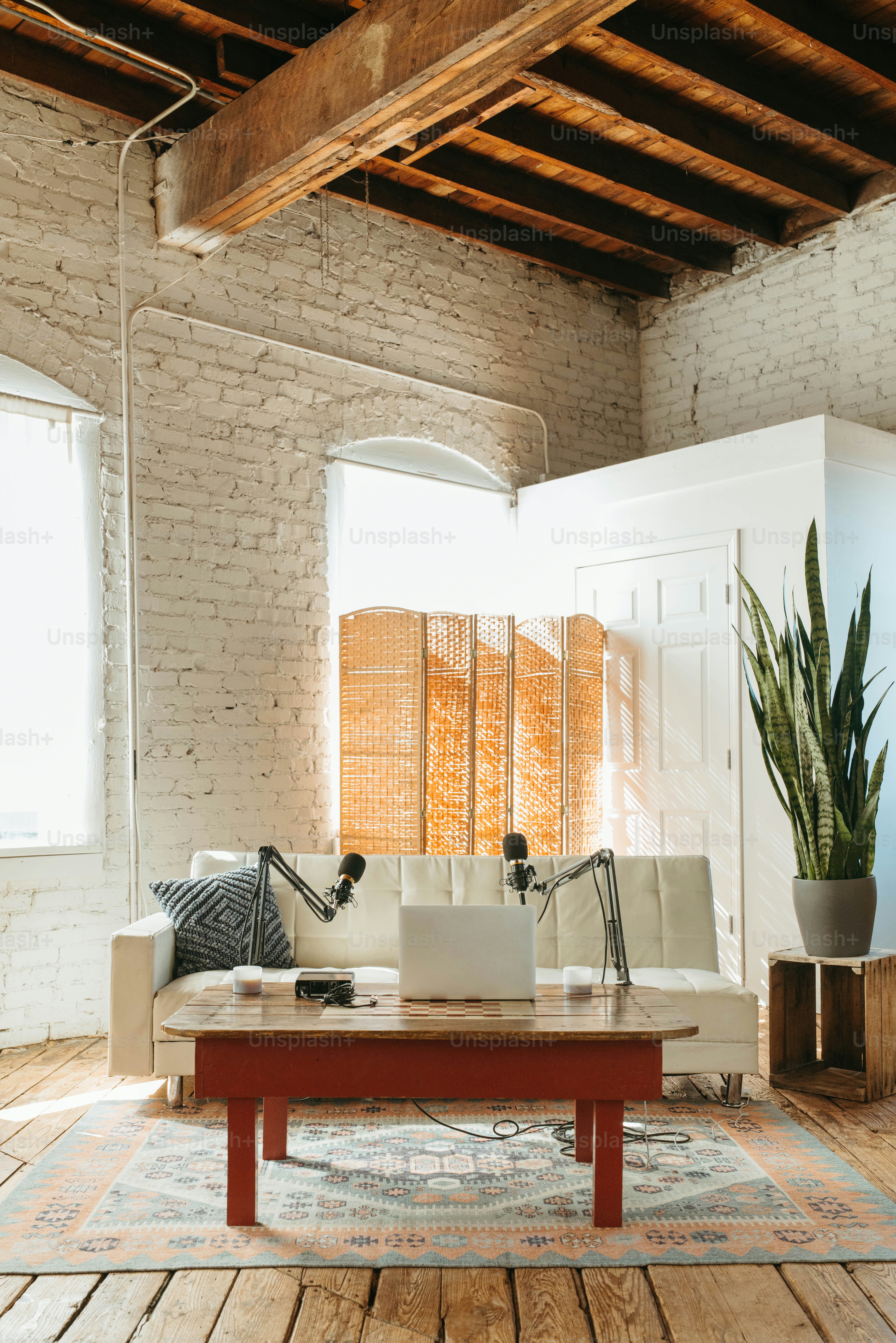 Room Background Pictures | 30,000+ Free Images on Unsplash