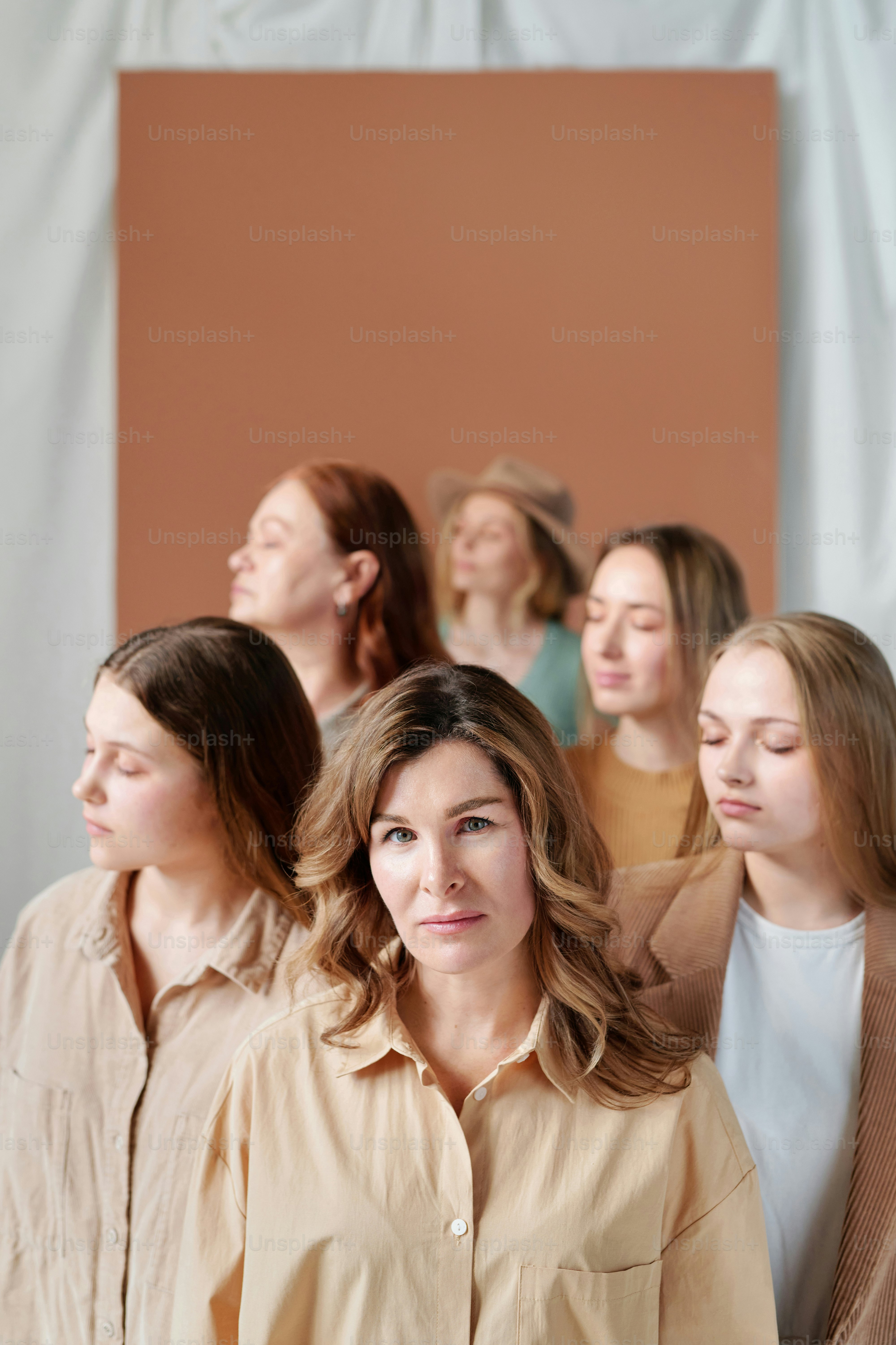 30,000+ Women Group Pictures | Download Free Images on Unsplash