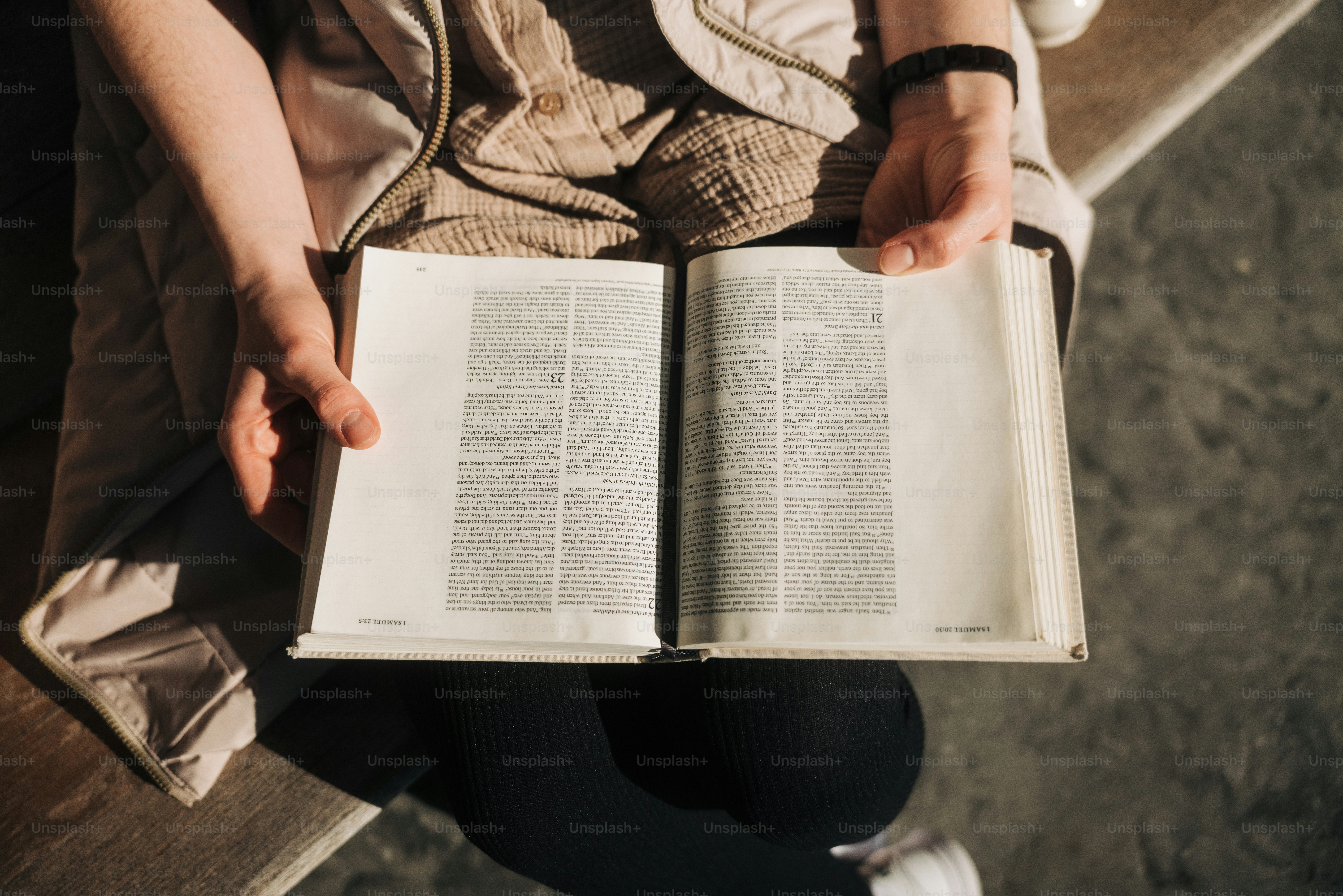 Reading The Bible Pictures | Download Free Images on Unsplash