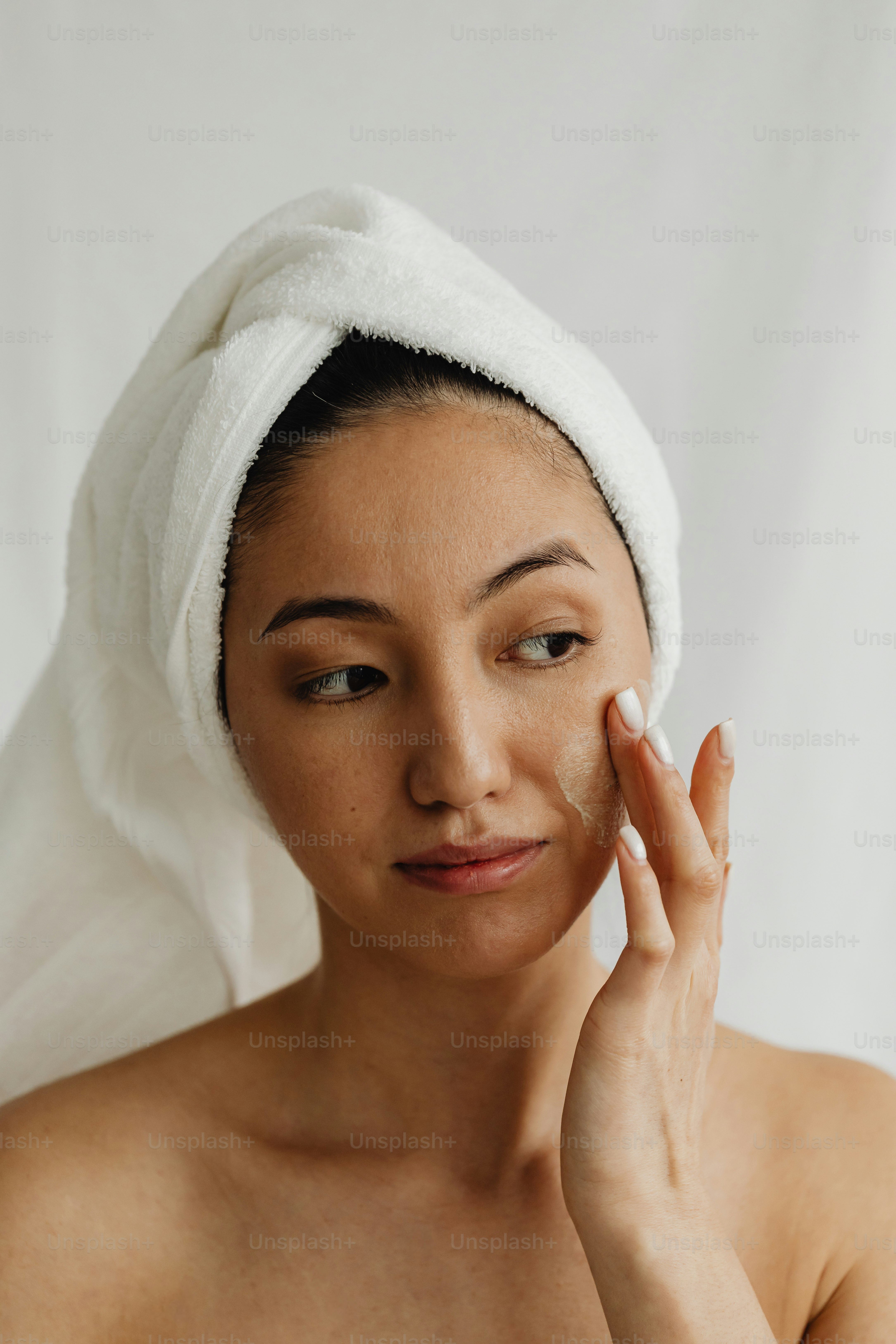 Cream Face Pictures | Download Free Images on Unsplash